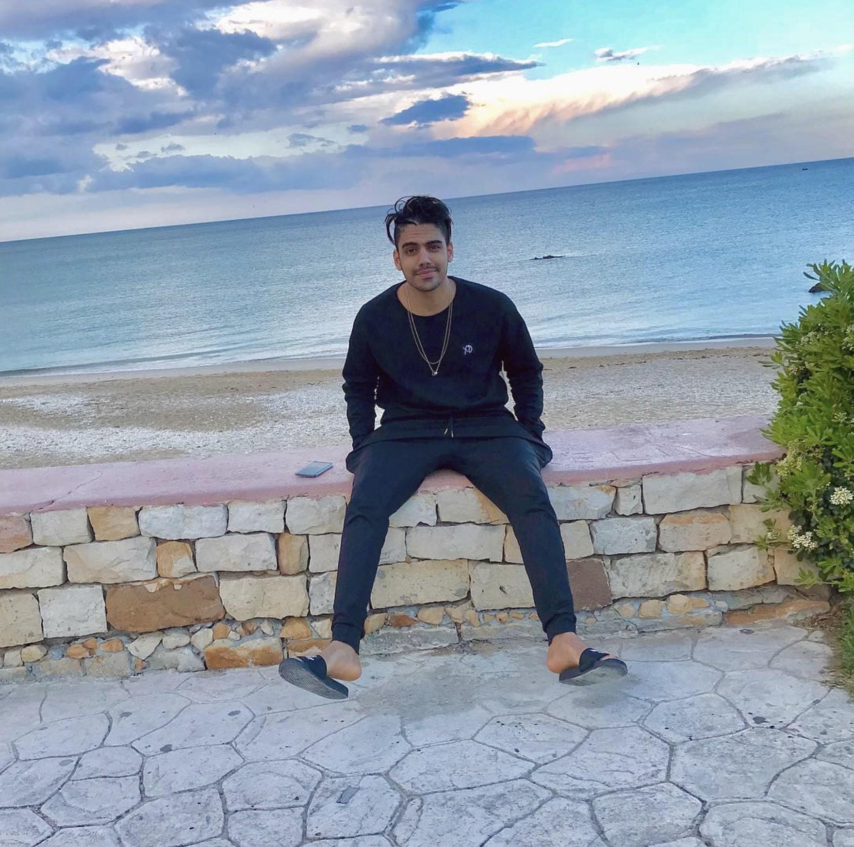 Omar Belmir's feet