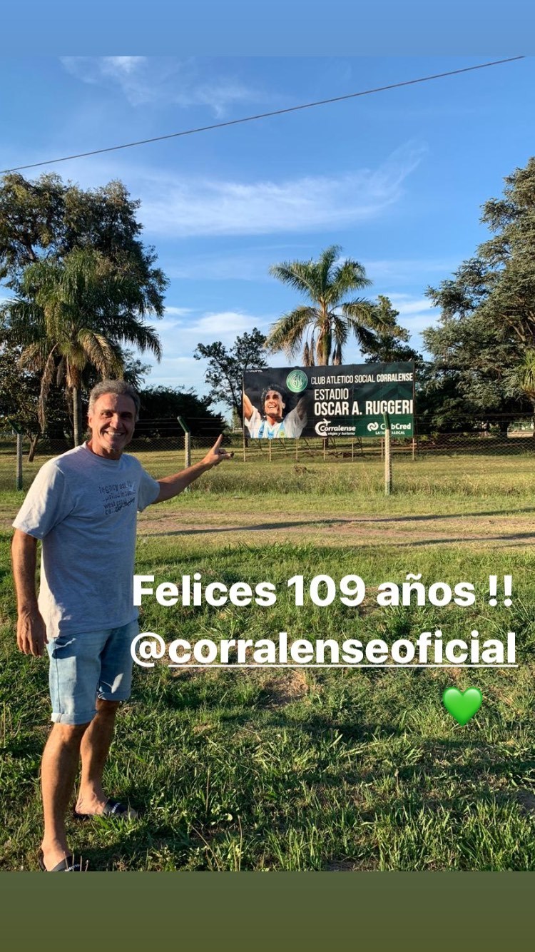 Oscar Ruggeri's feet