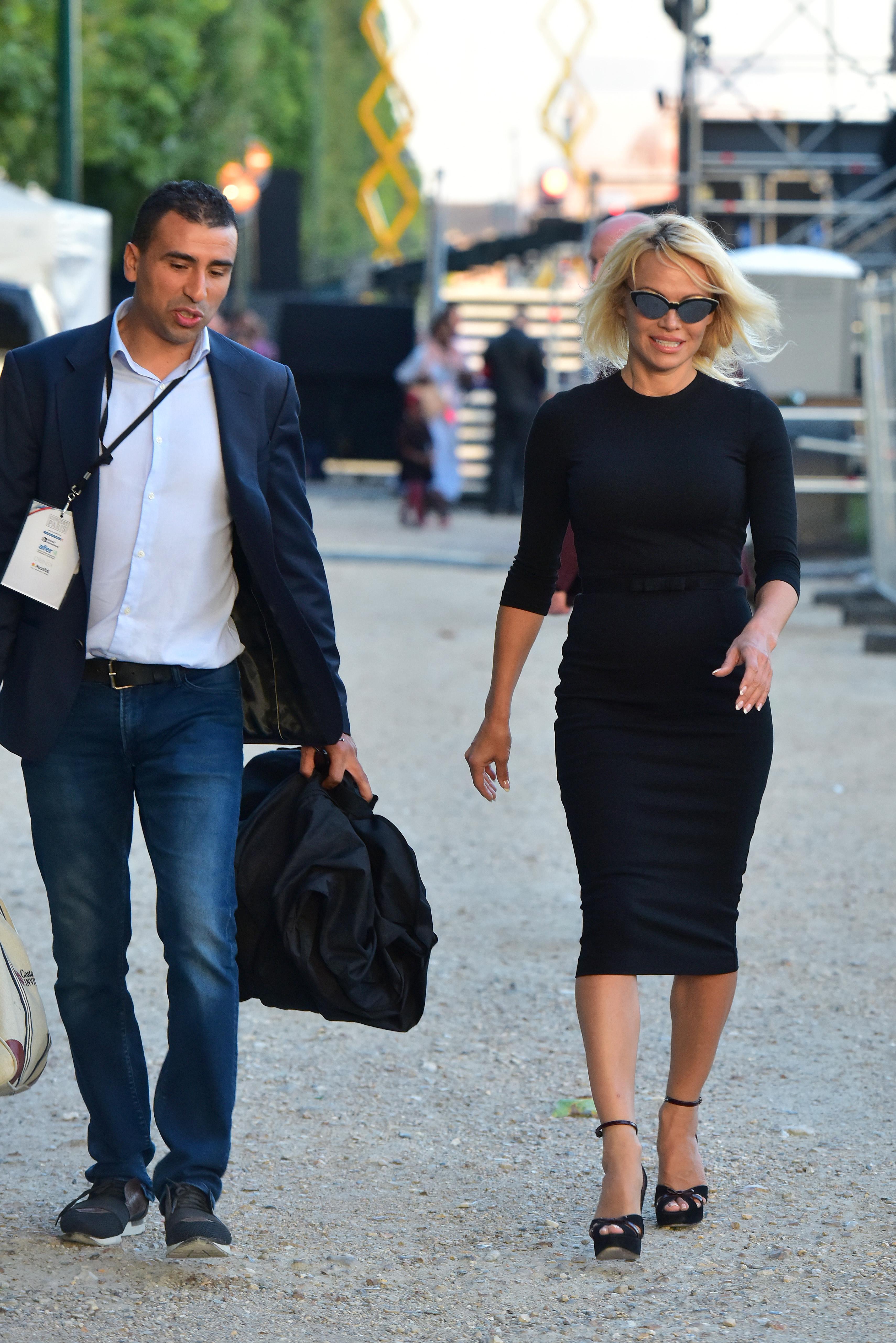 Pamela Anderson Is Feet I Piedi Di Pamela Anderson I Page 31 Celebrities Feet 2024