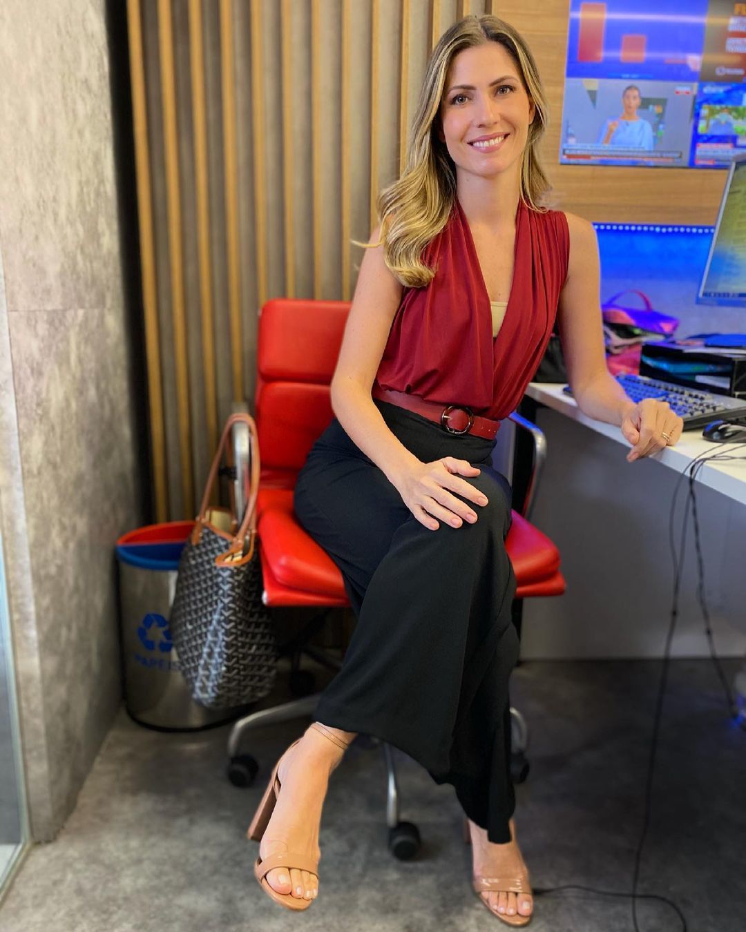 Patricia Rocha's feet