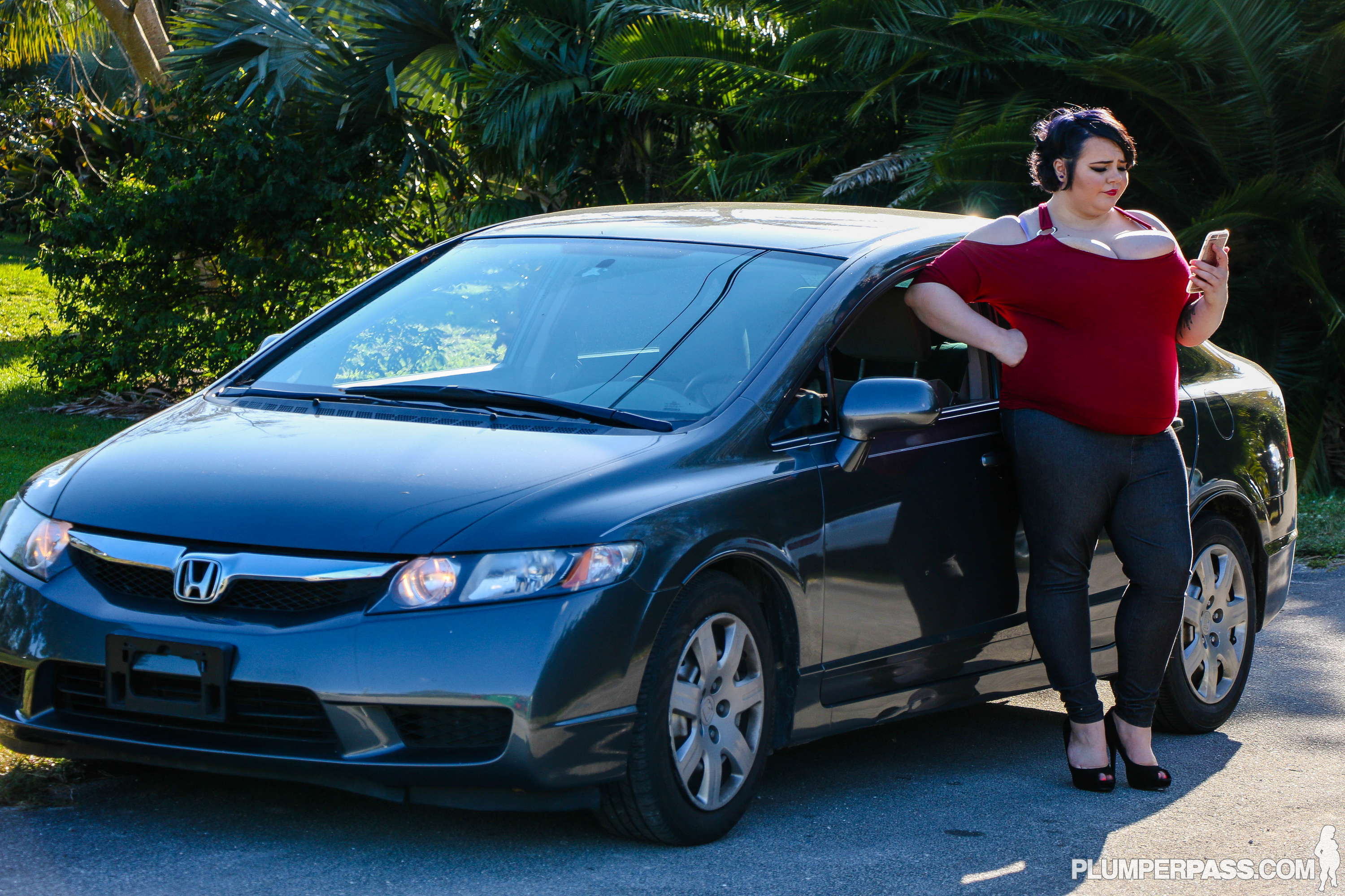 Peyton Thomas's feet