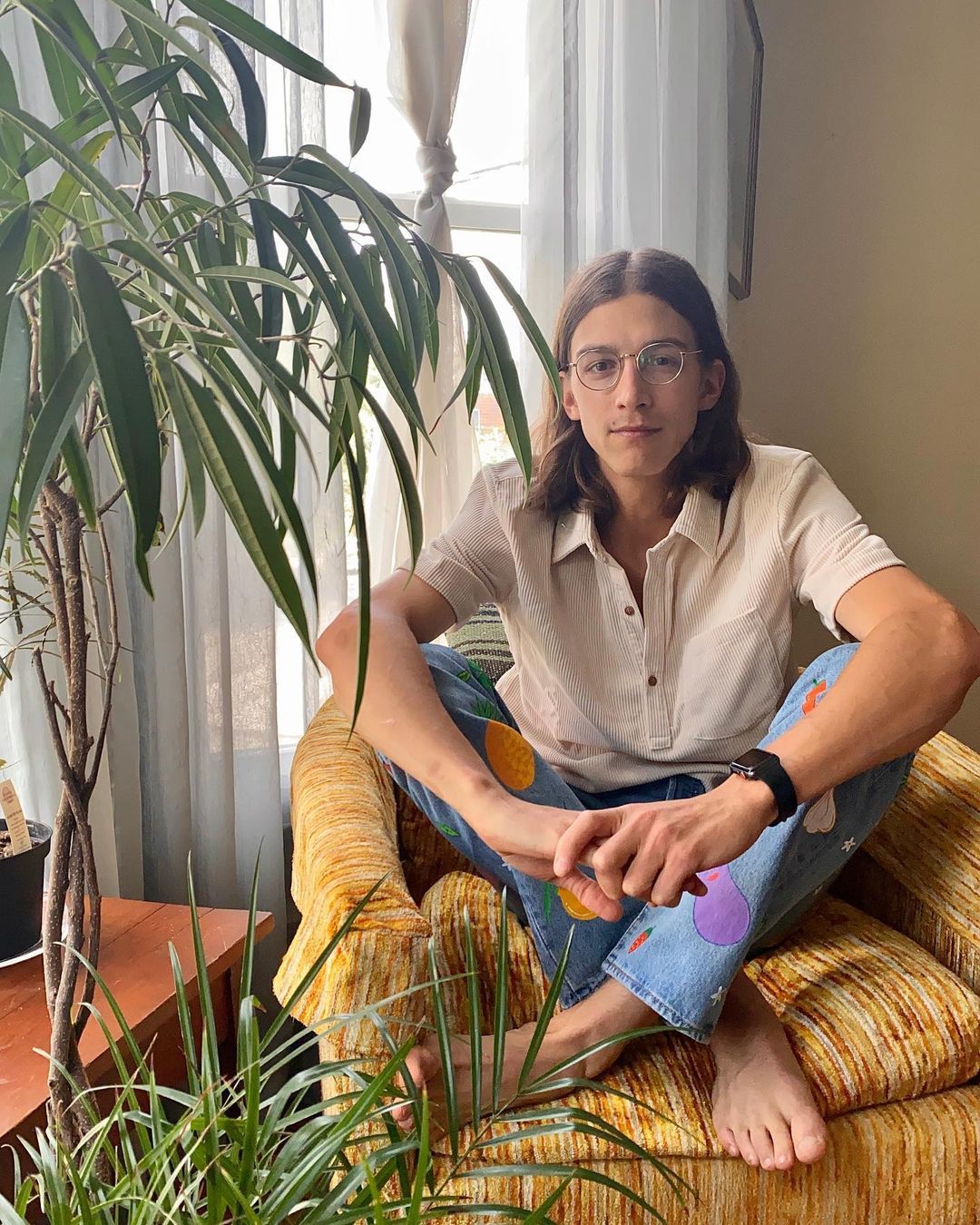 Pierce Abernathy's feet