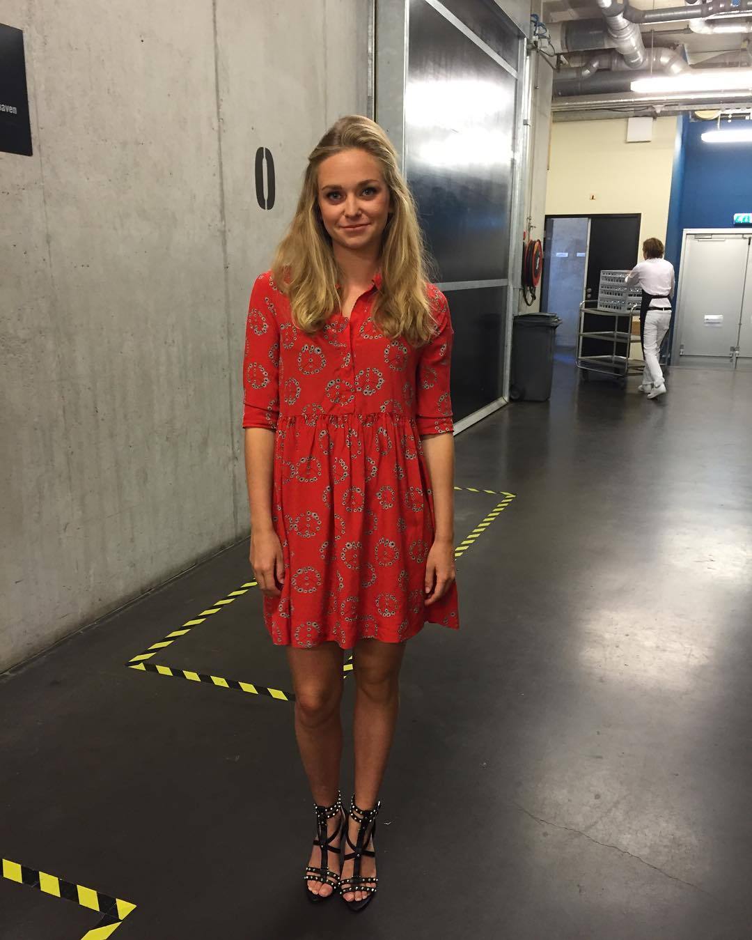 Pip Pellenss Feet I Piedi Di Pip Pellens Celebrities Feet 2024