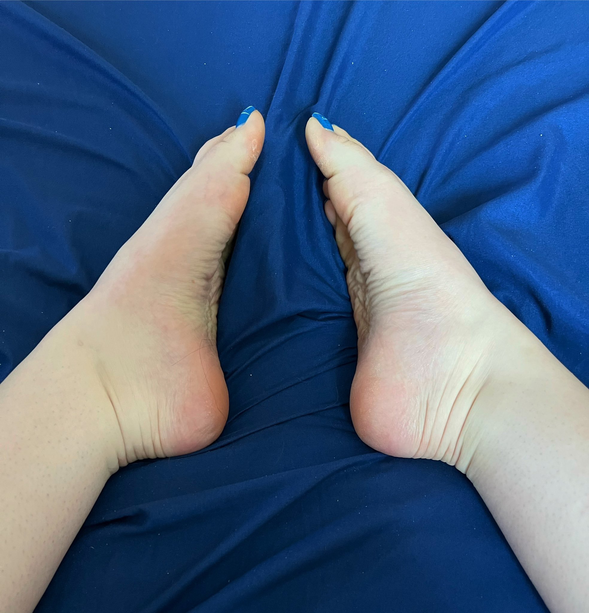 Princess Poison's feet