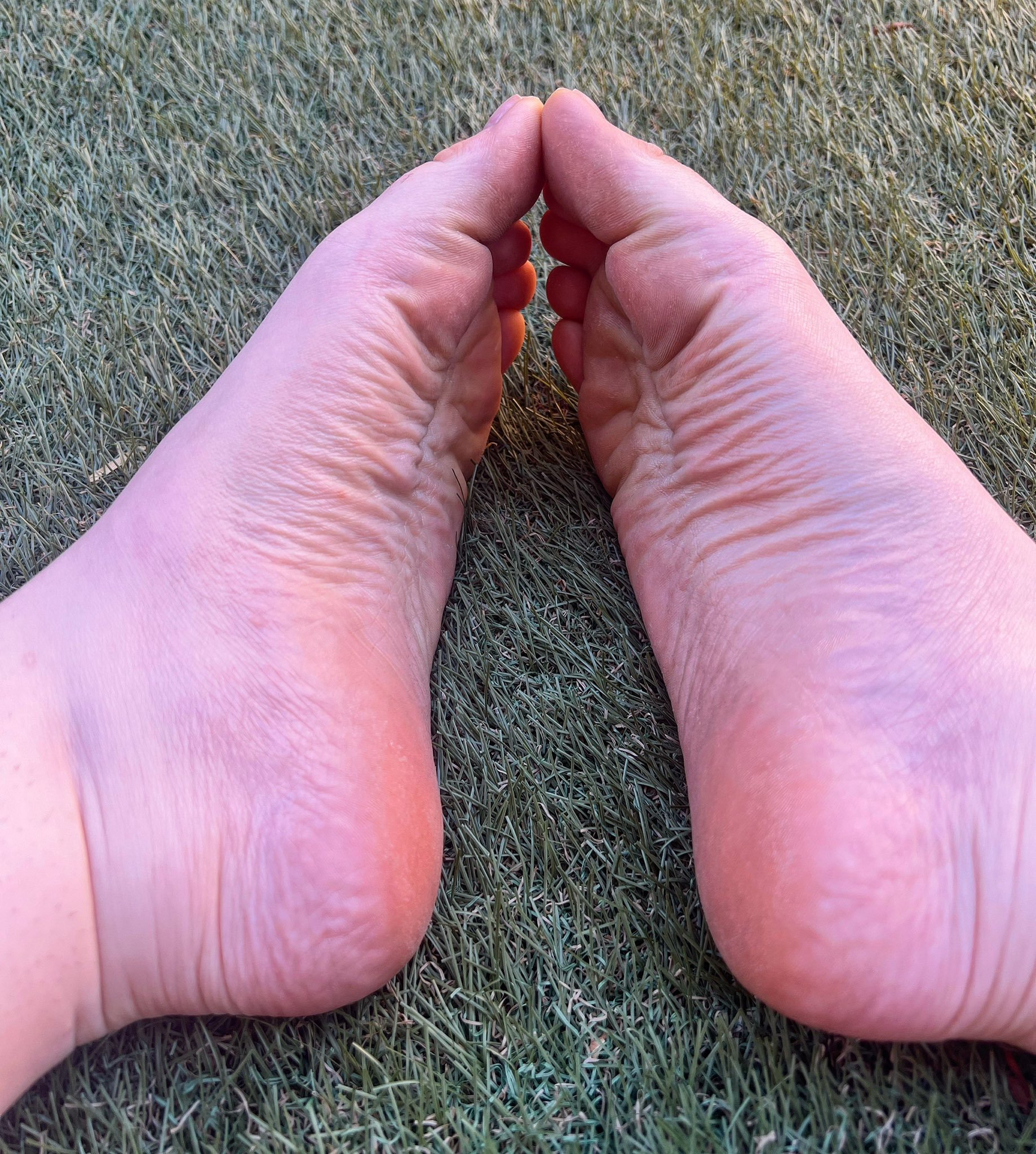 Princess Poison's feet