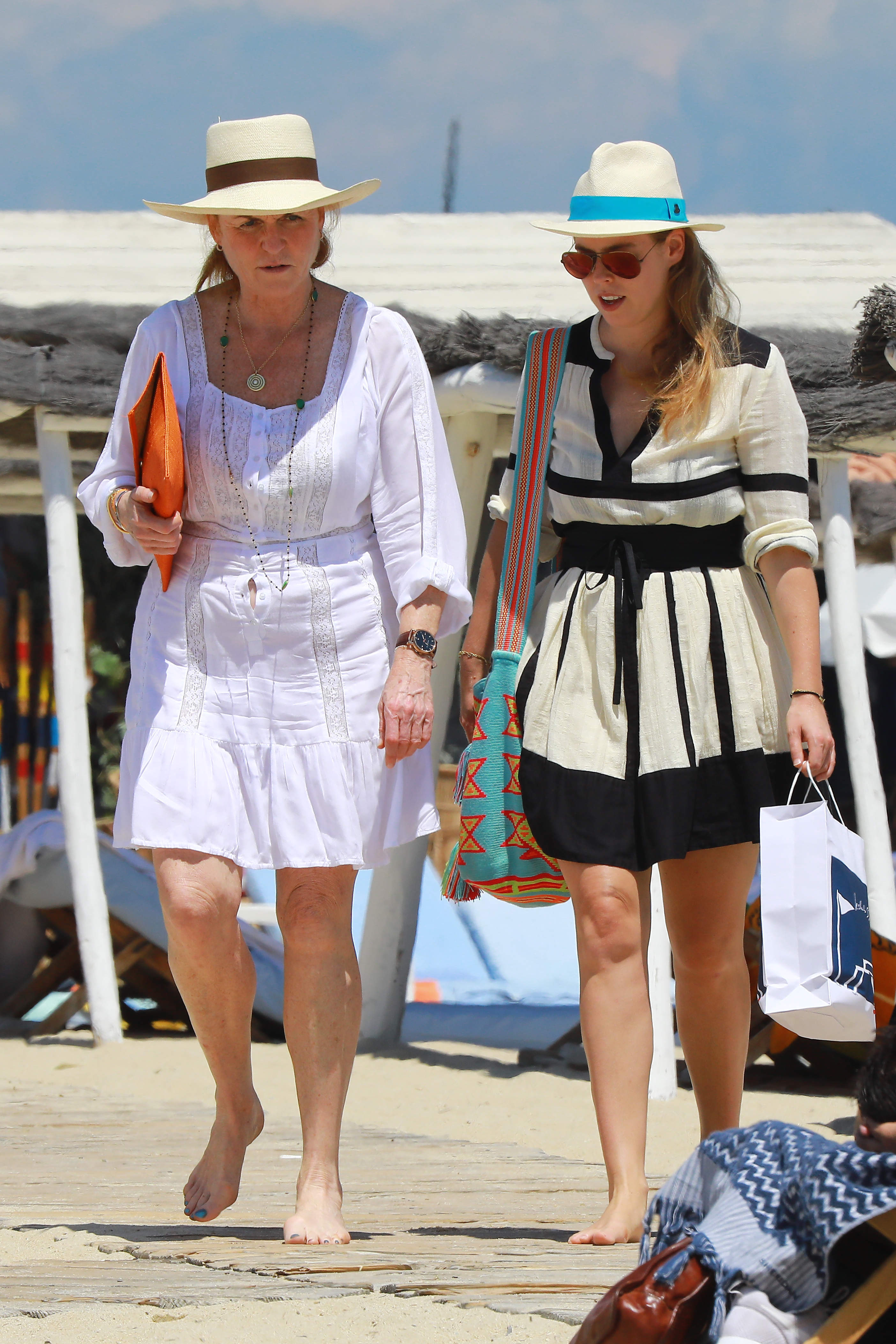 Princess Beatrices Feet I Piedi Di Princess Beatrice Page 2