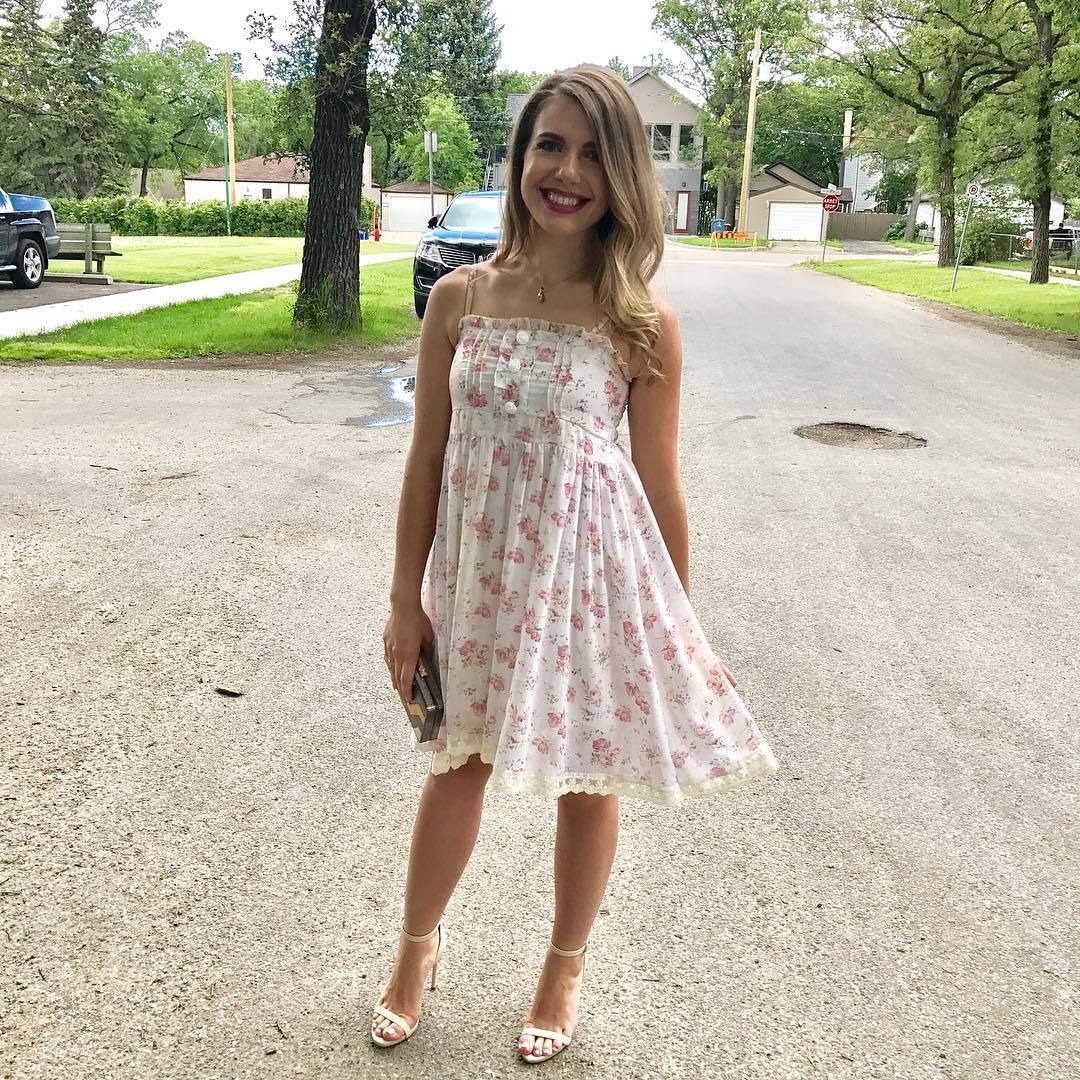 Raquel Dancho's feet