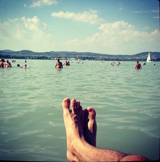 Reece Ritchie's feet