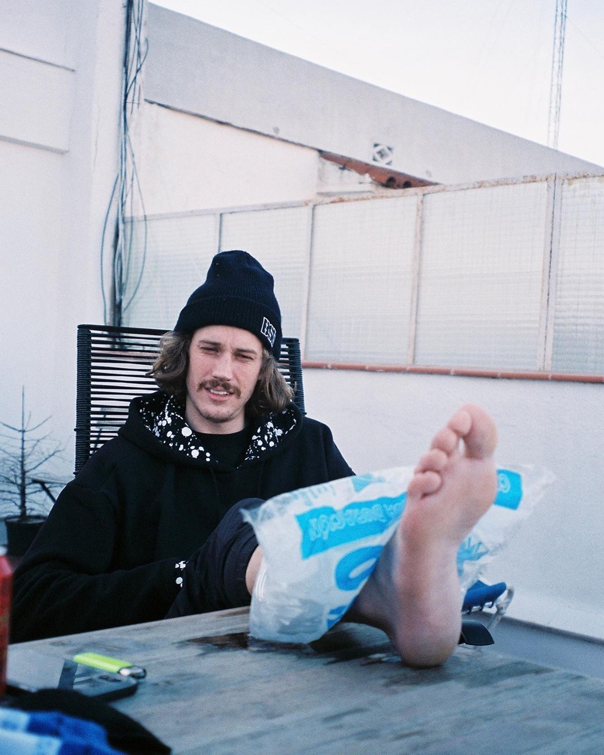 Reed Stark's feet