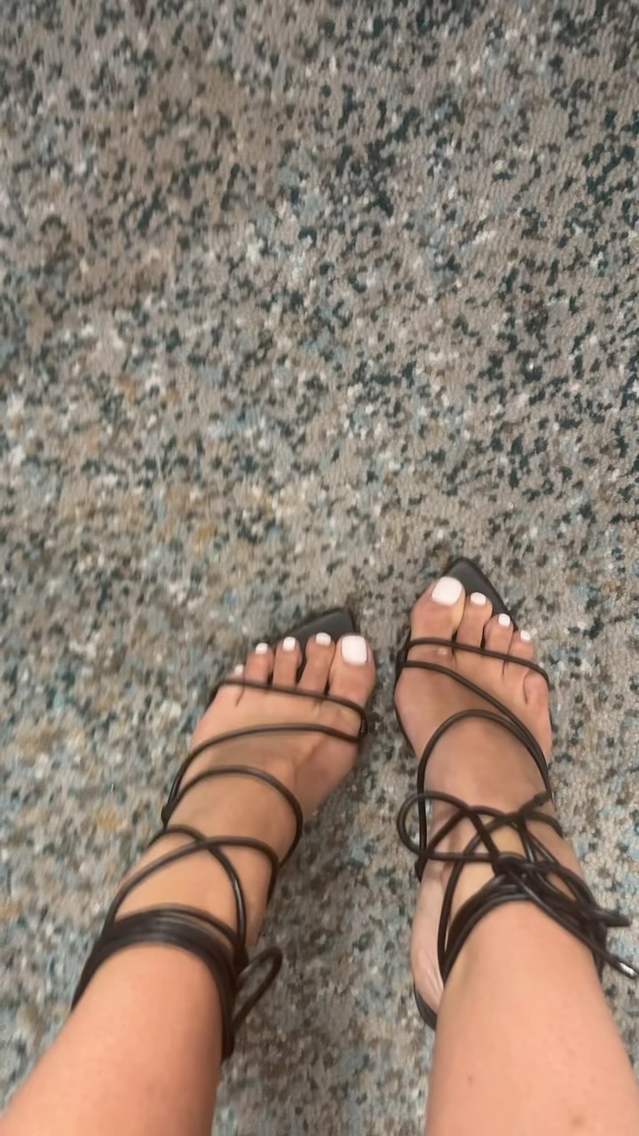 Renee Monaco's feet