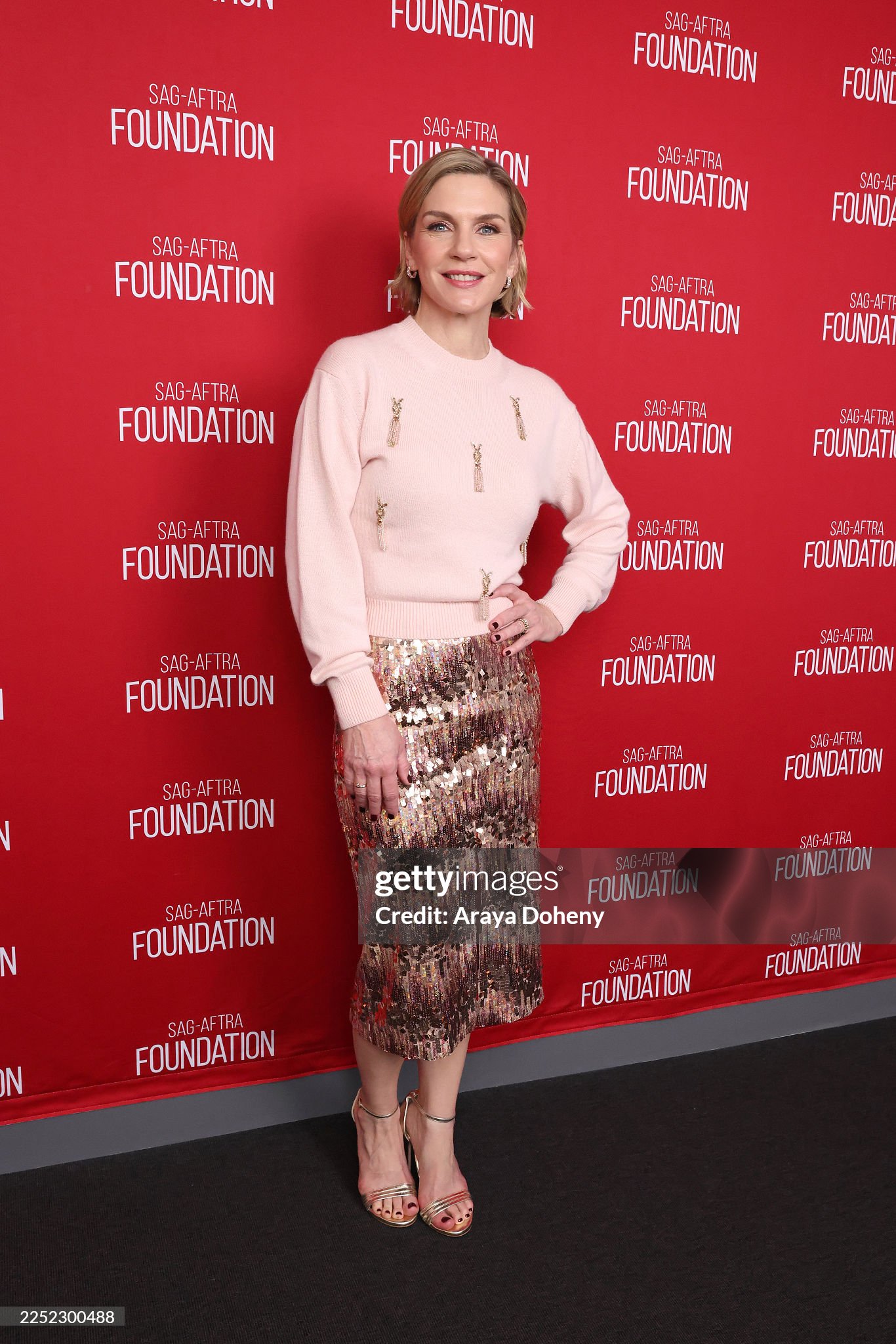Rhea Seehorn's feet