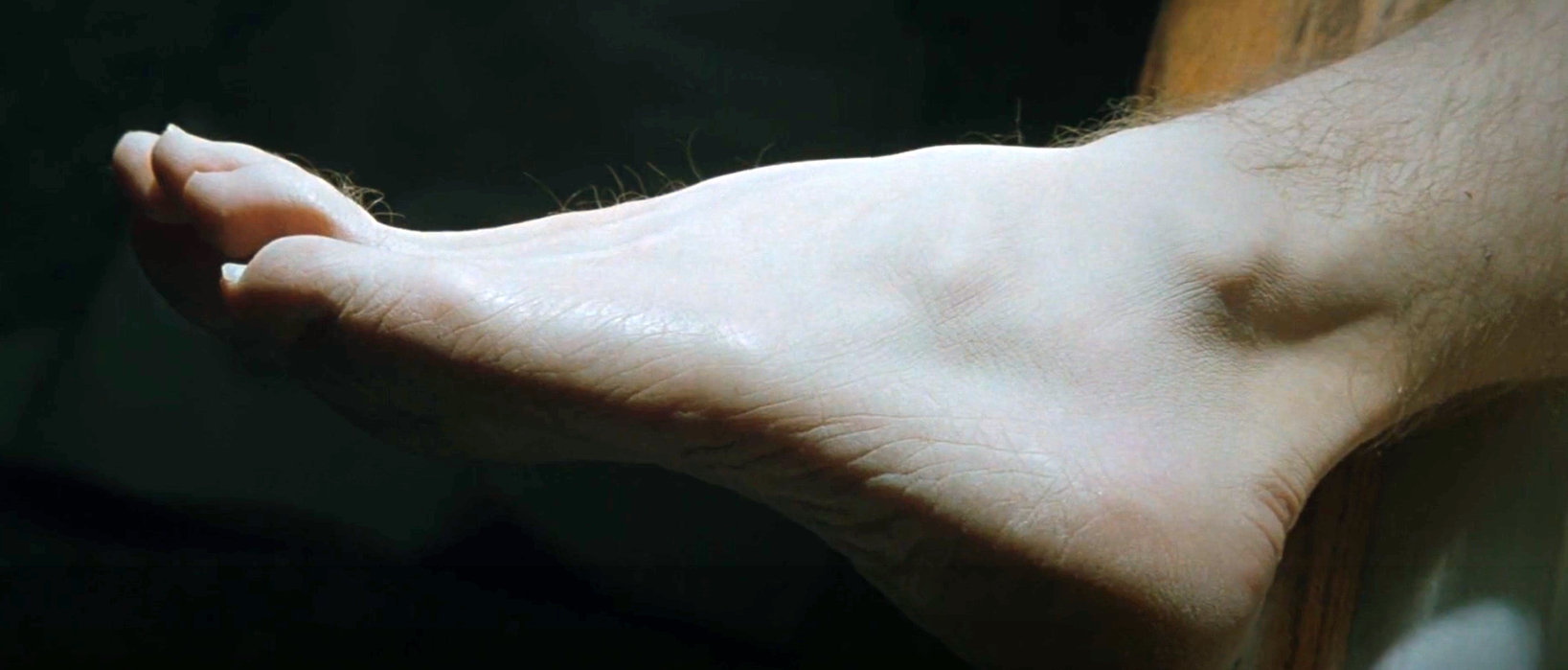 Robert Joy's feet