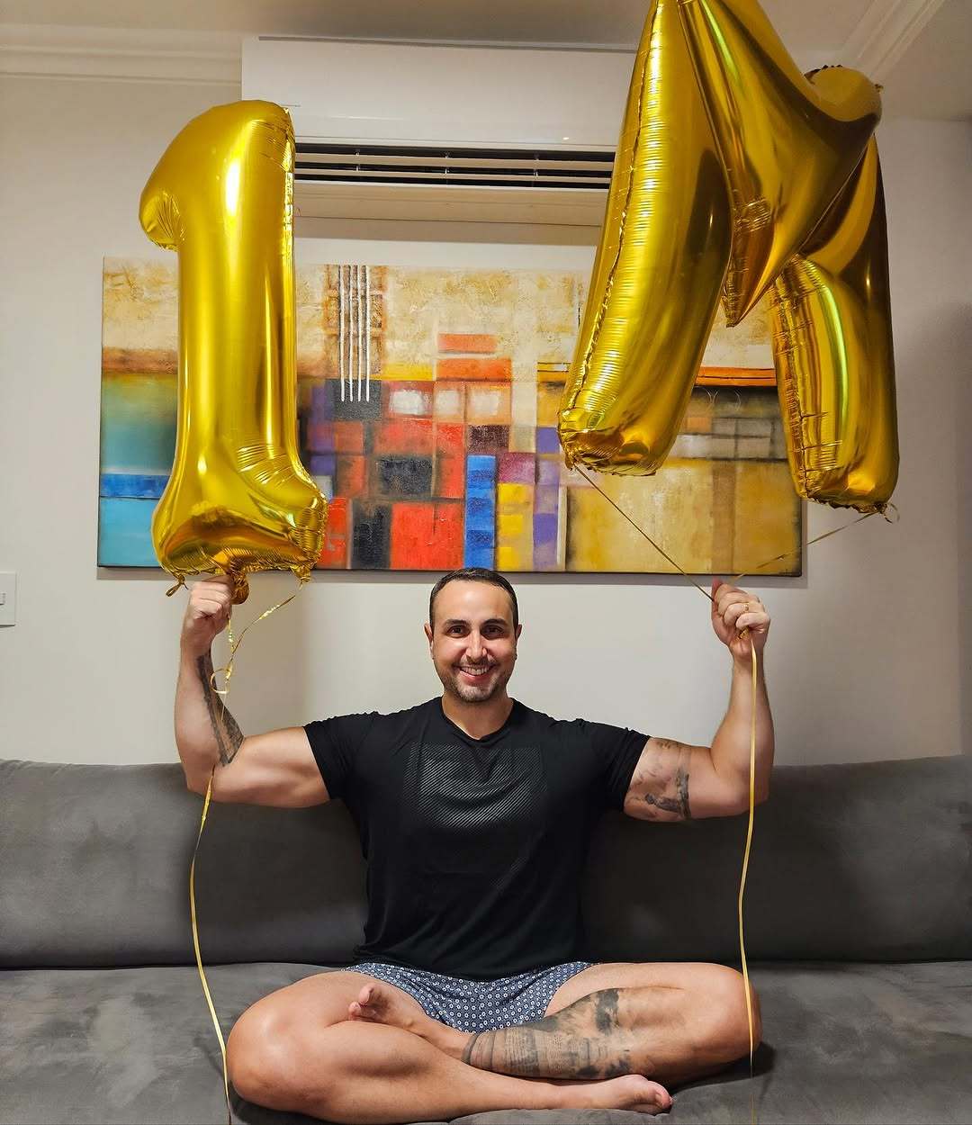 Rodrigo Góes's feet