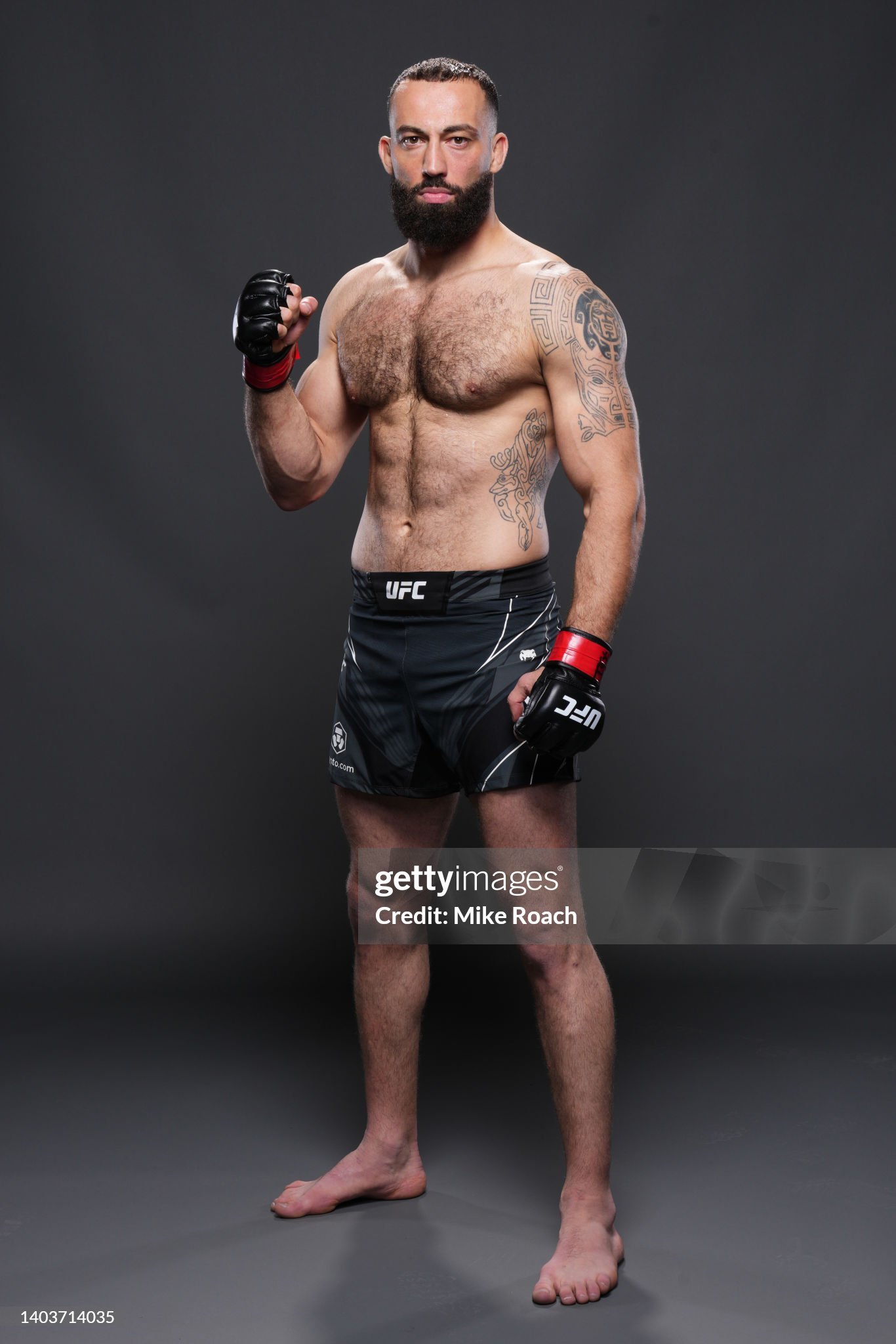 Roman Dolidze's feet