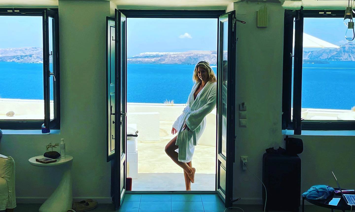 Rose Rosenfeld's feet