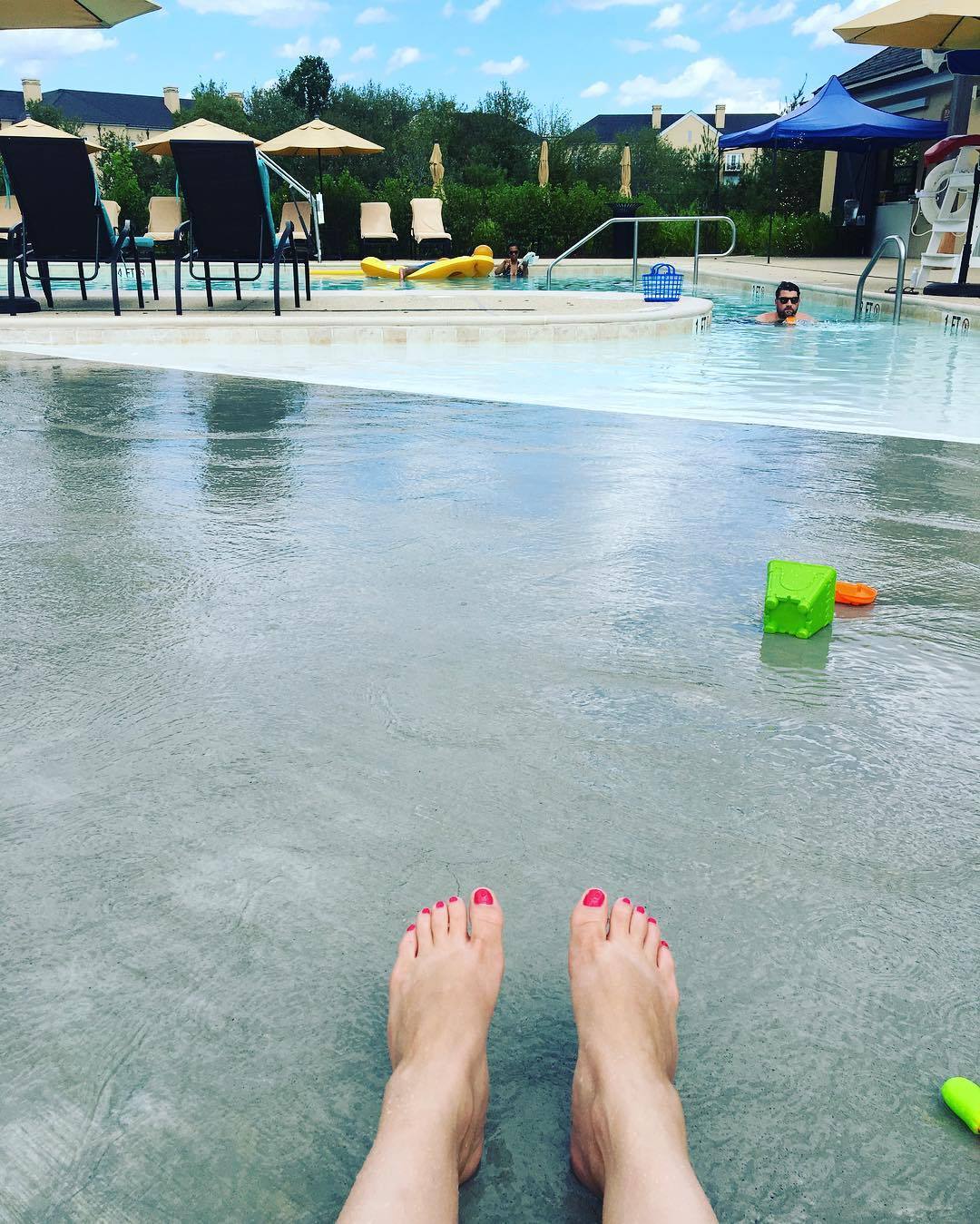 S.E. Cupp's Feet