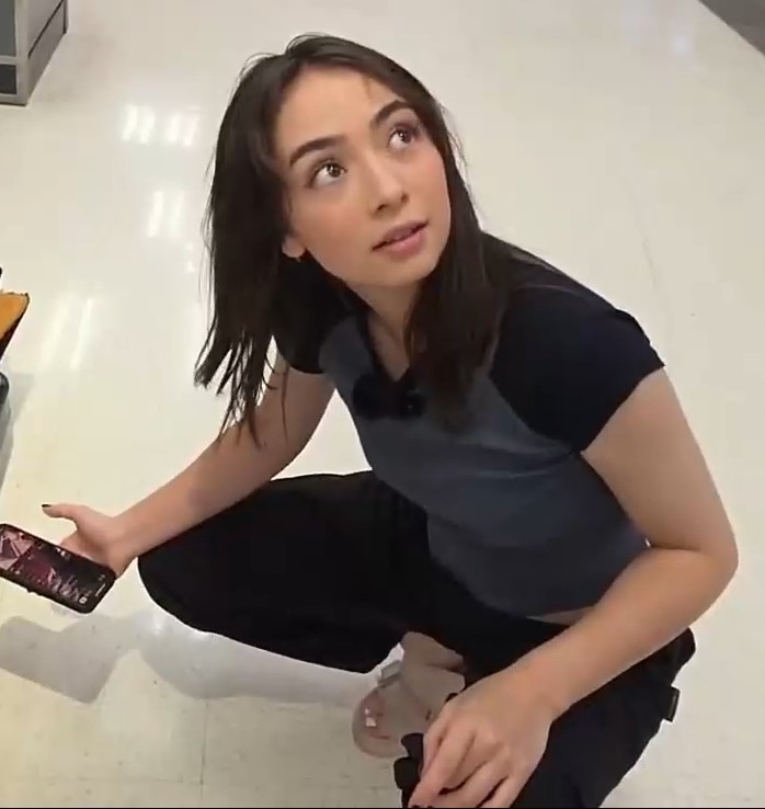 Sakura Shymko's feet