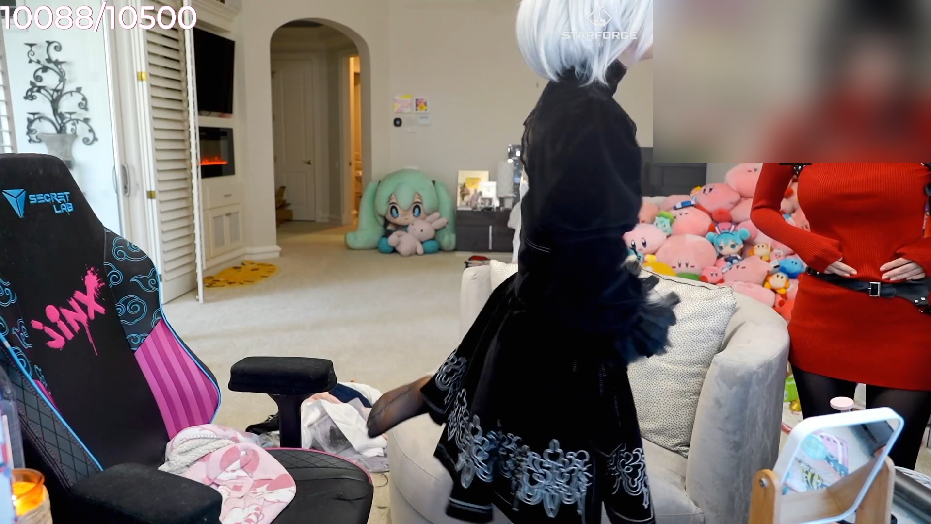 Sakura Shymko's feet