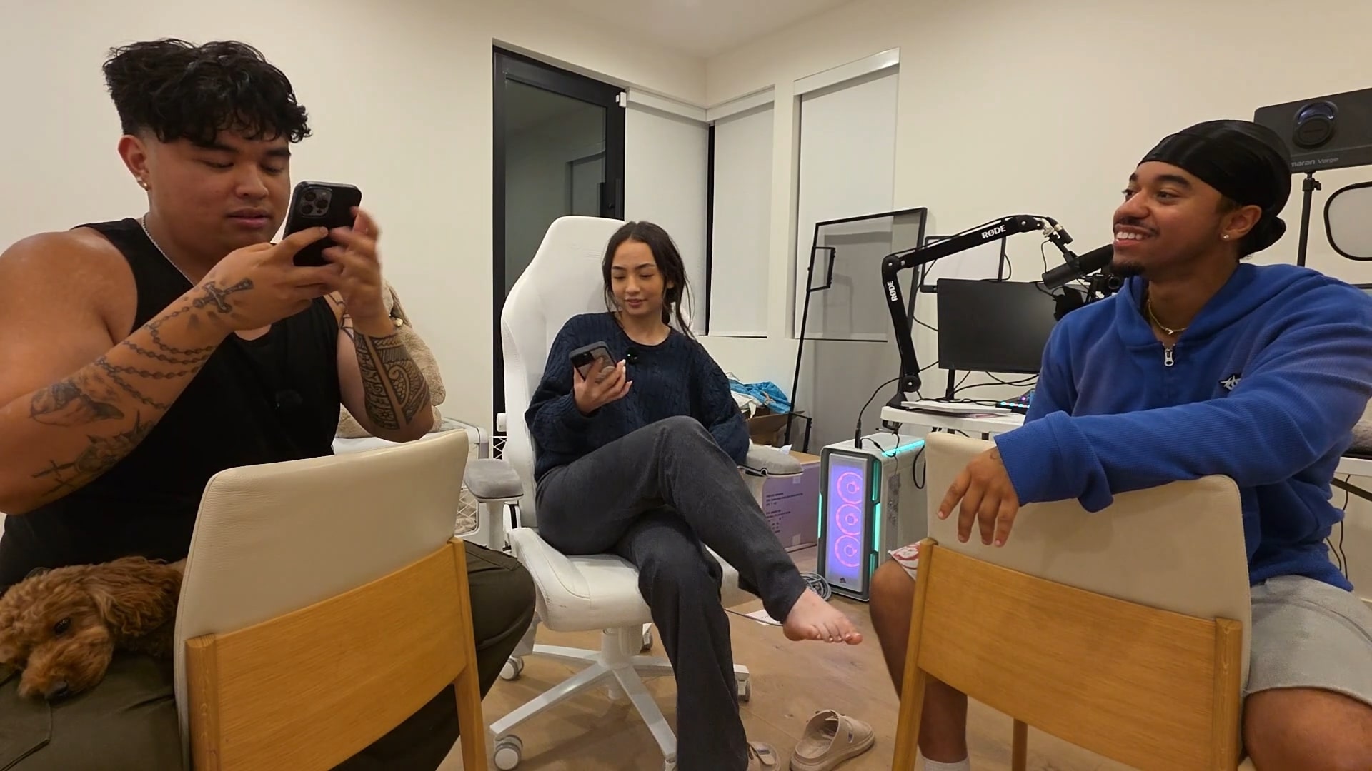 Sakura Shymko's feet