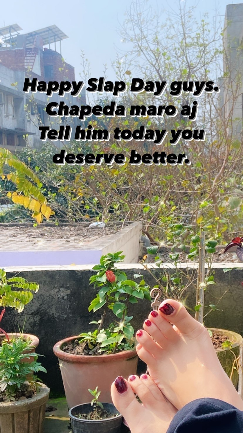 Sana Sahni's feet