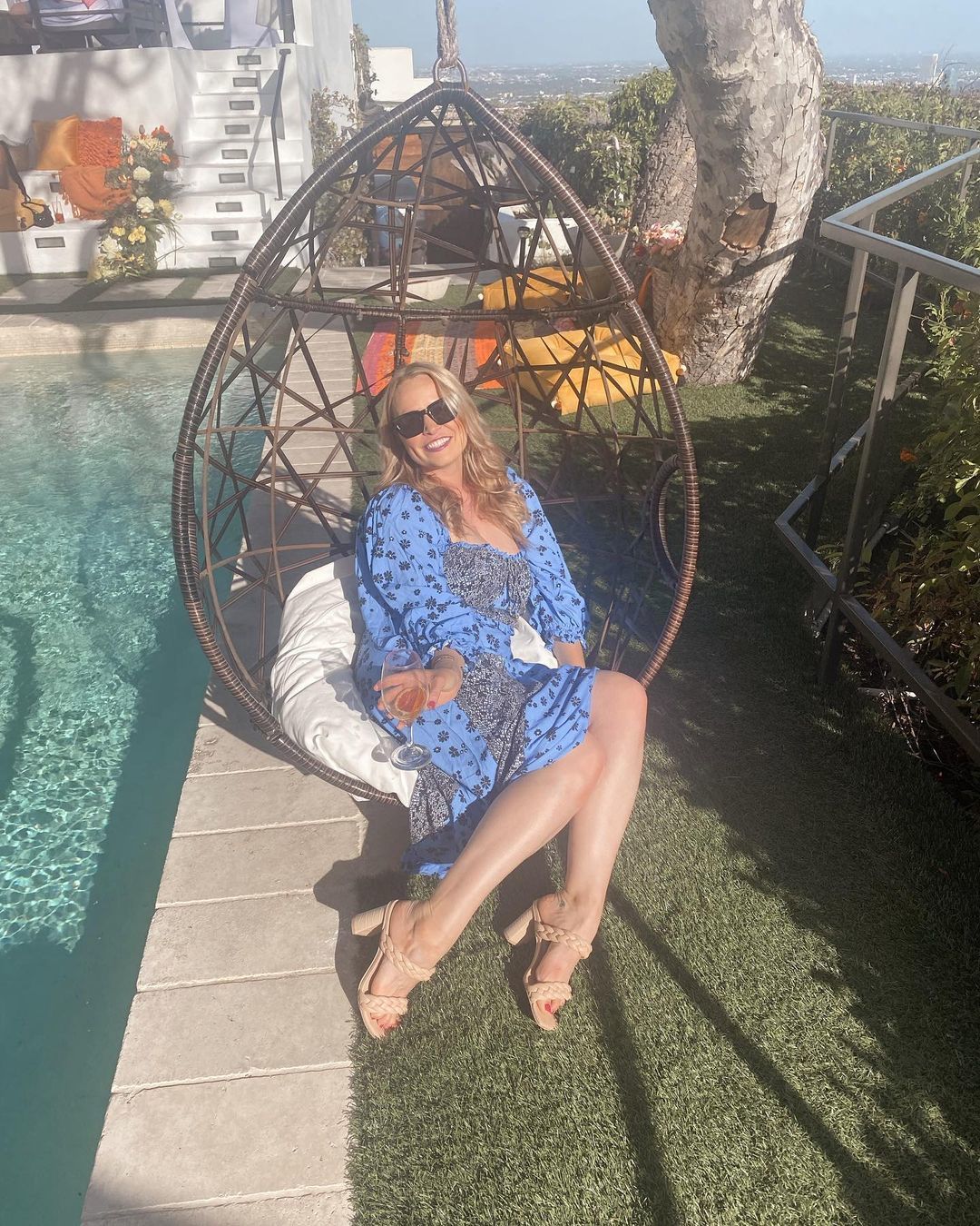 Sarah Lynn Robinson's feet