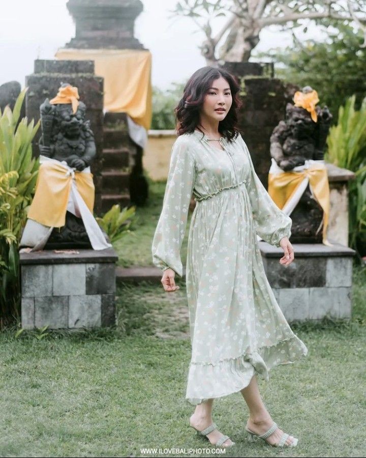 Sarwendah Tan's feet