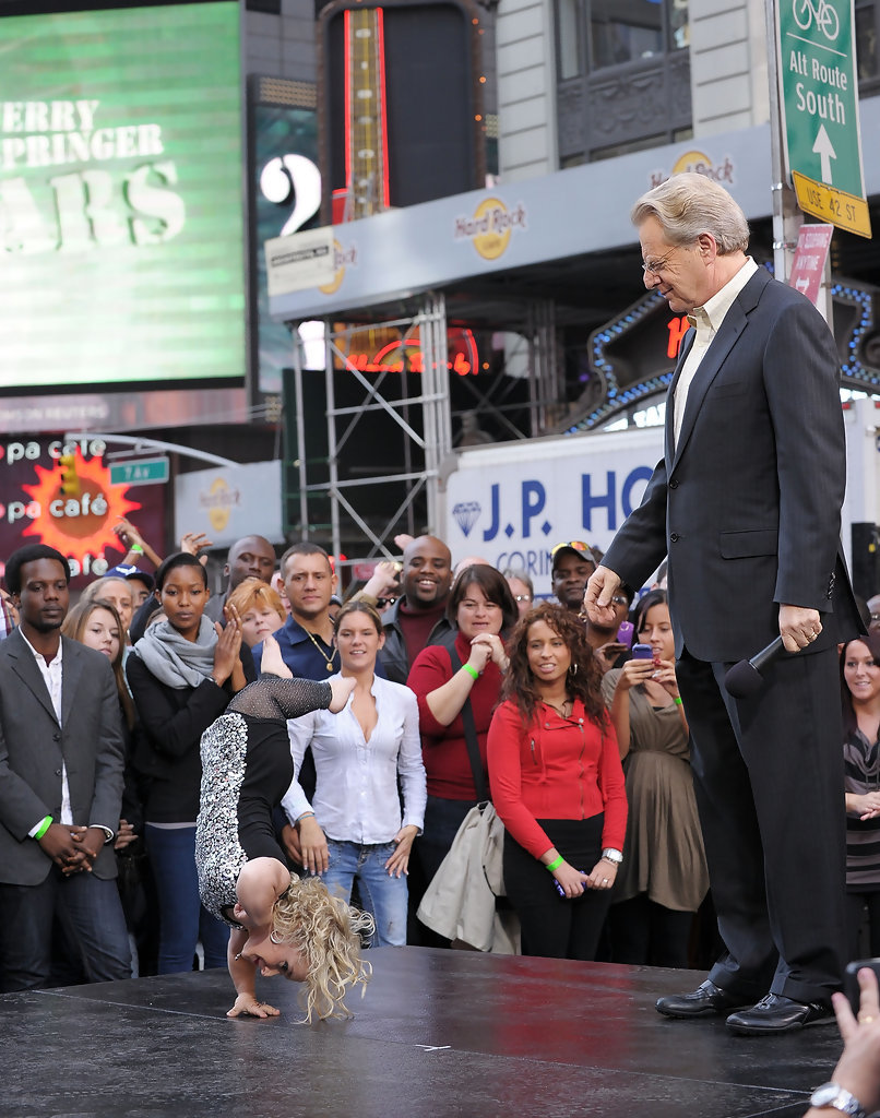 Sassee Cassee's feet