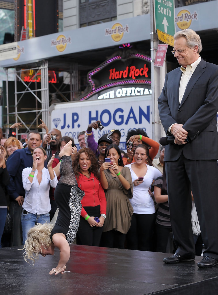 Sassee Cassee's feet