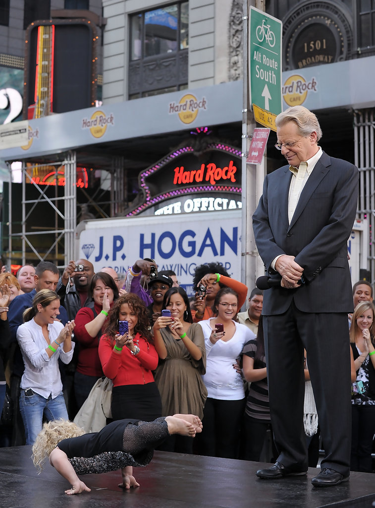 Sassee Cassee's feet