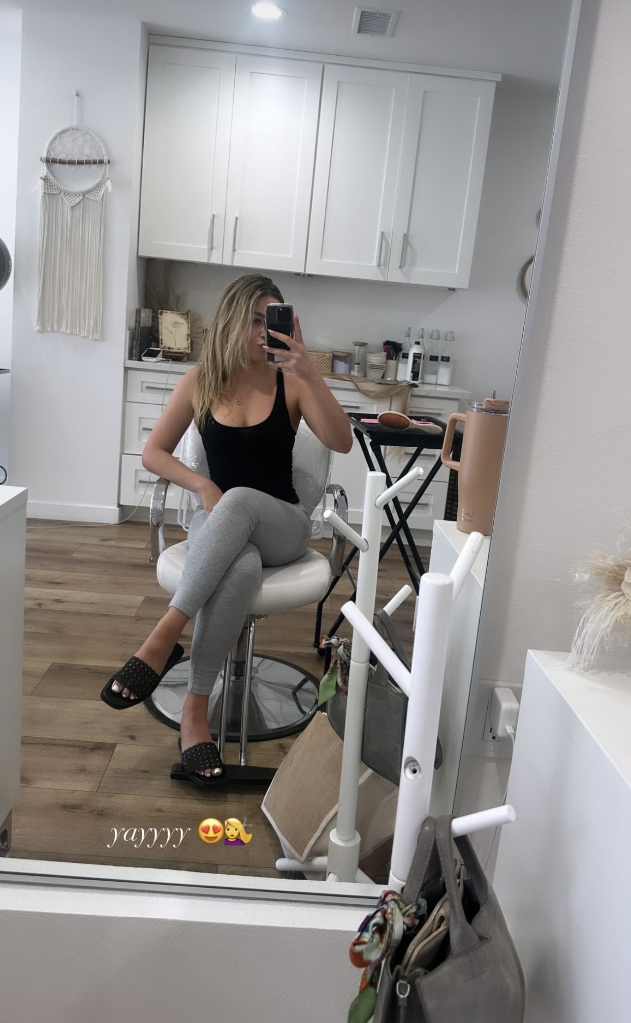 Scarlet Aviram's feet