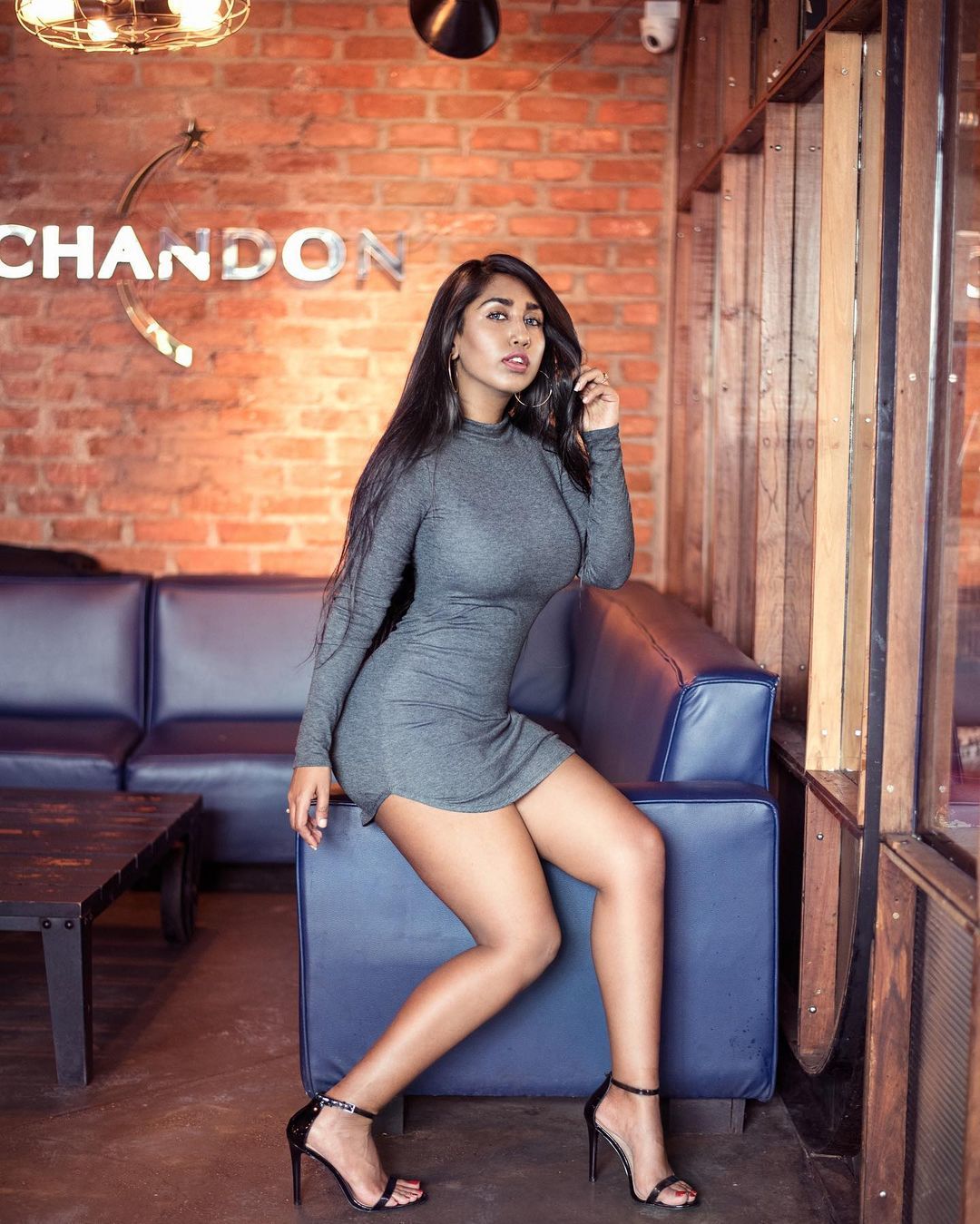 Scarlett Rose's feet