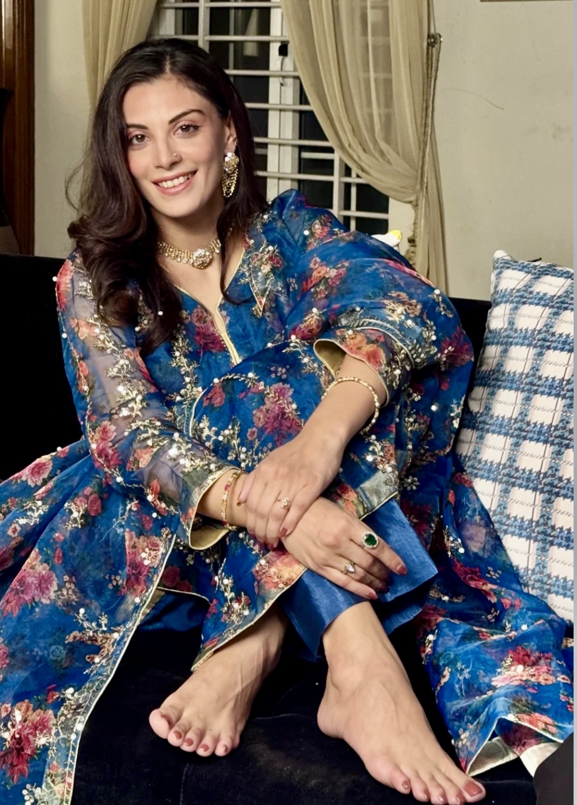 Sehrish Faryal's feet