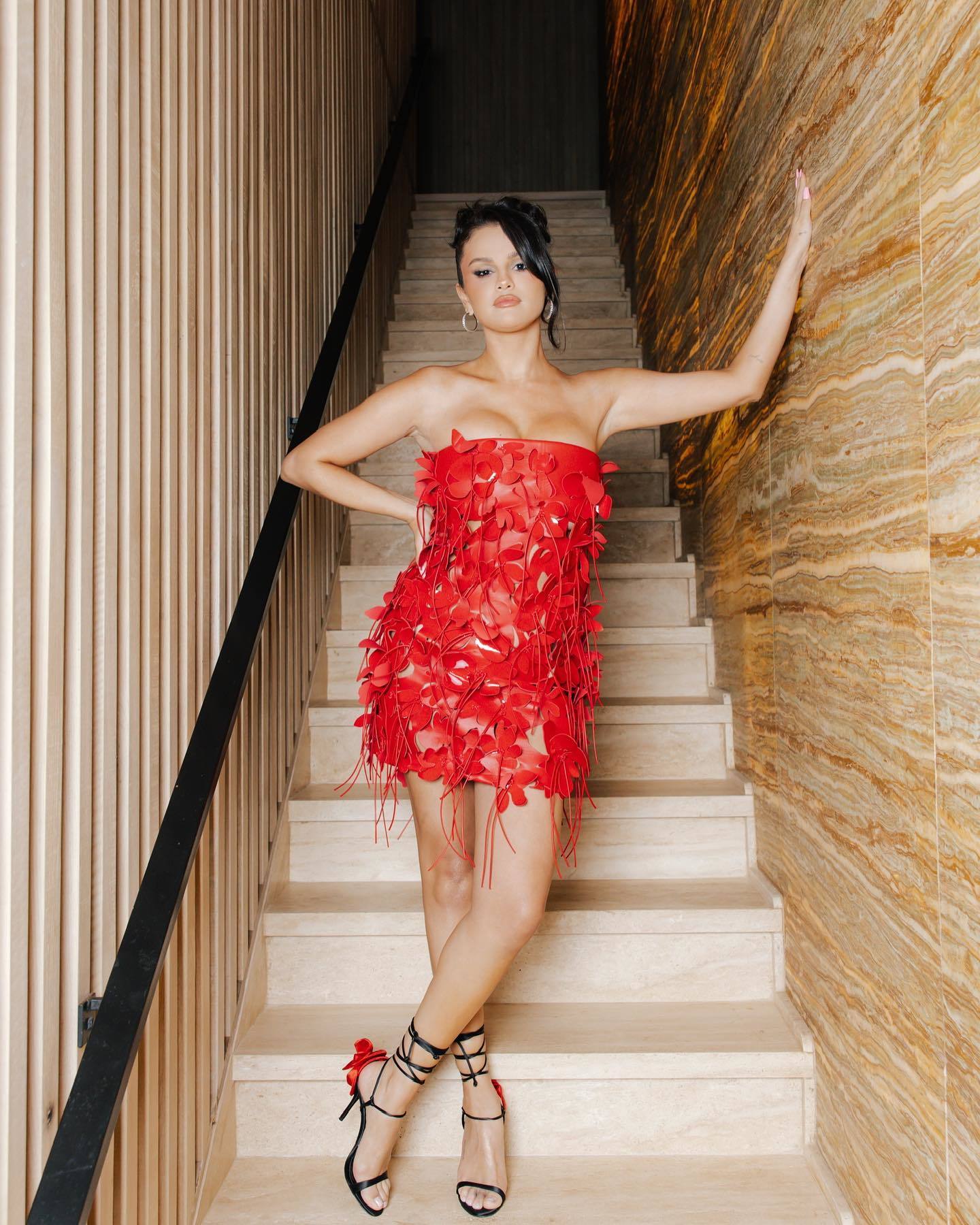 Selena Gomezs Feet