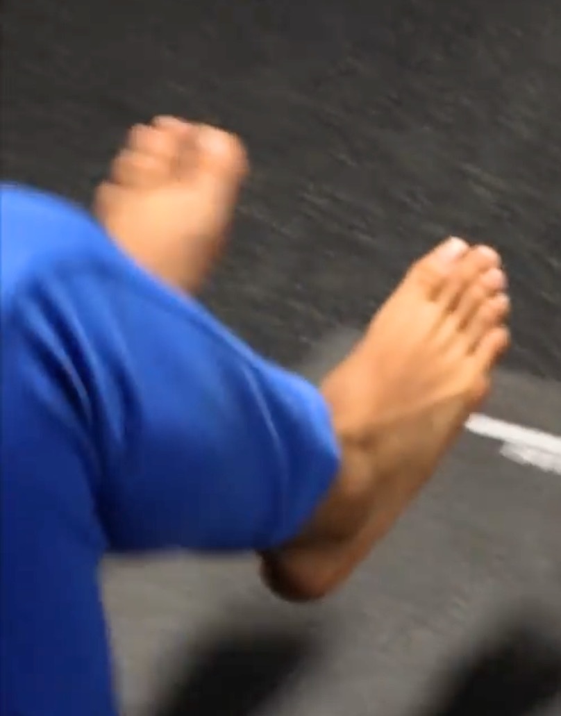 Shaedon Sharpes Feet