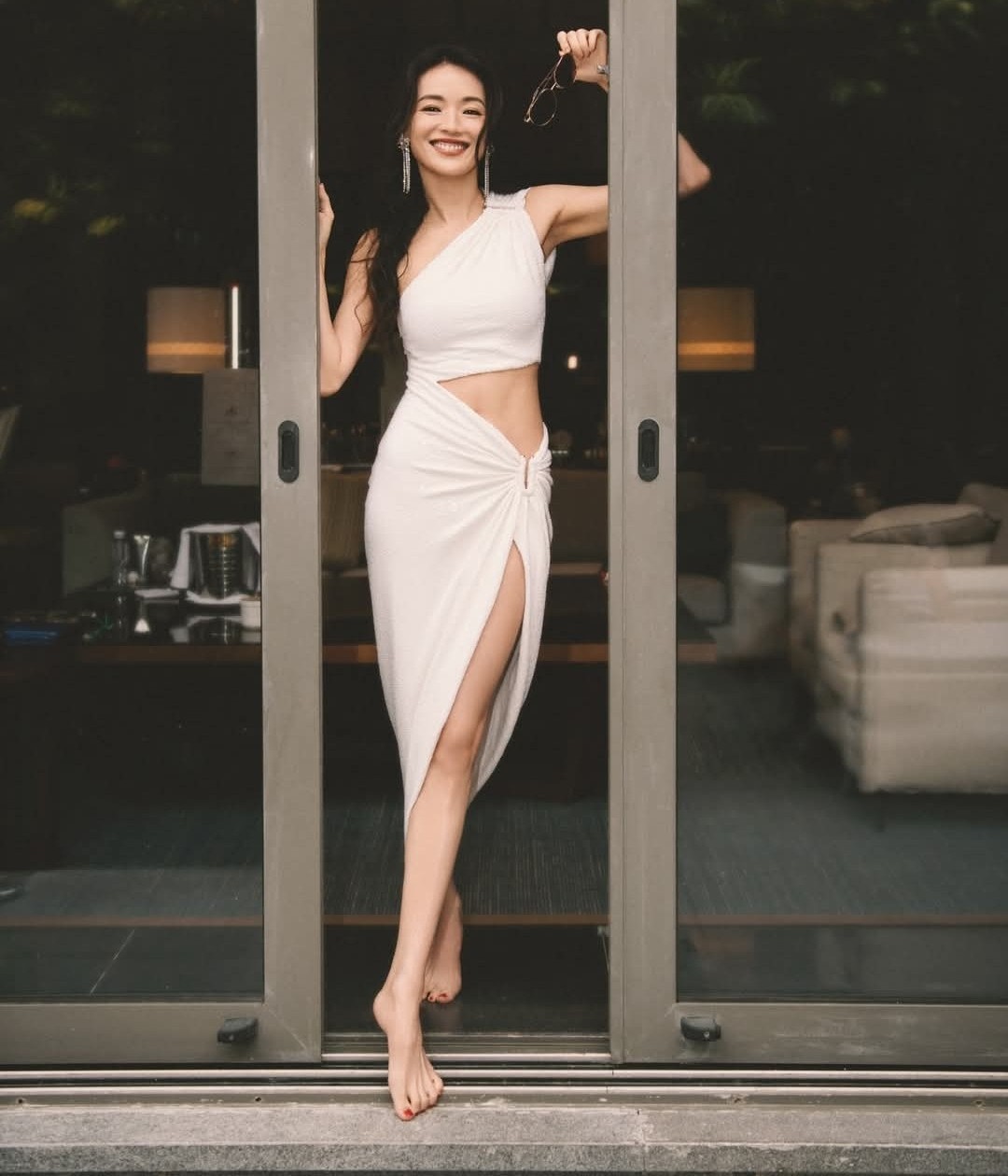 Shu Qi's feet