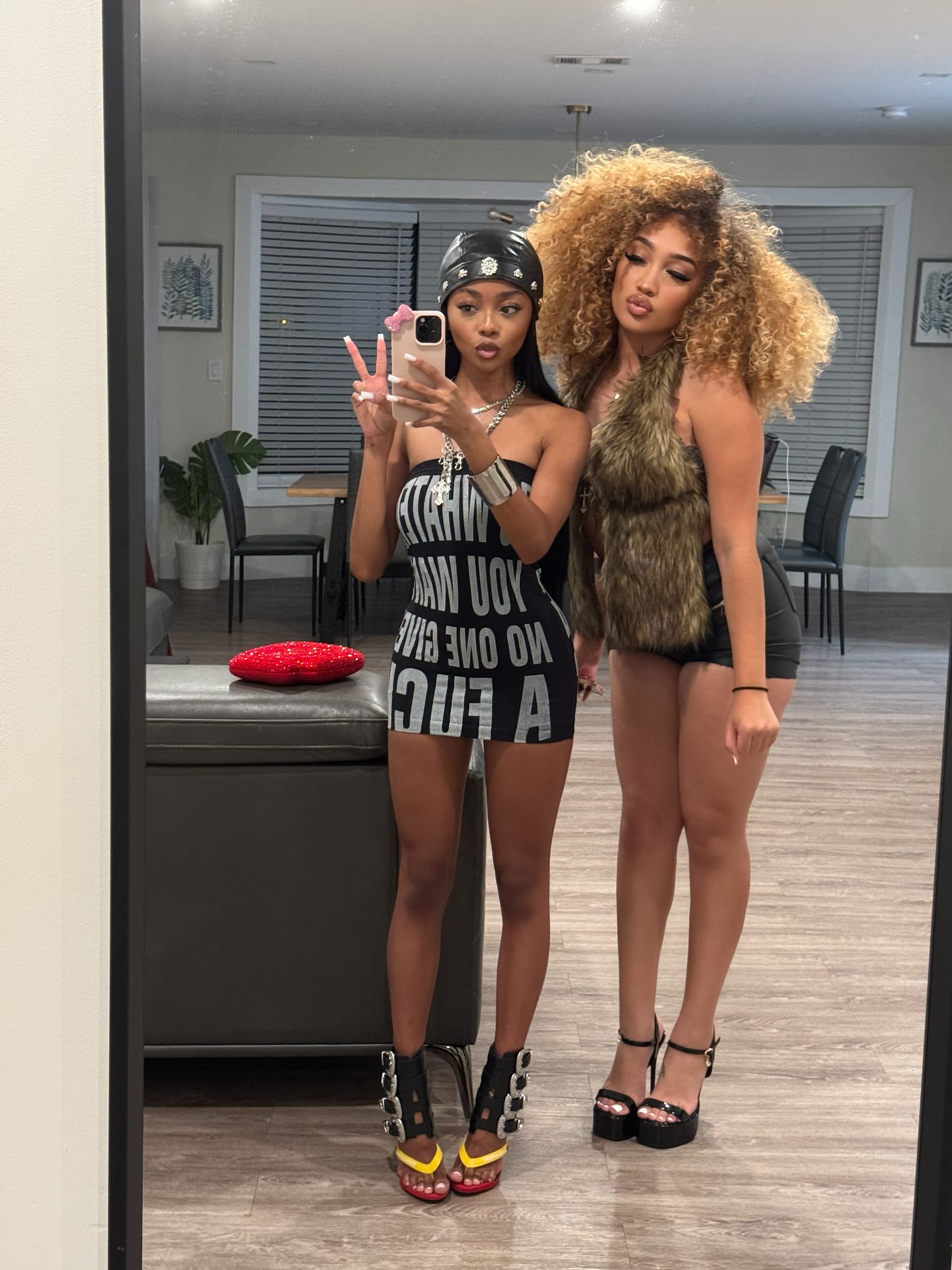 Skai Jackson's feet