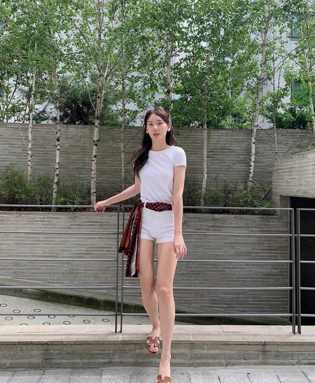 So-Young Sim's feet