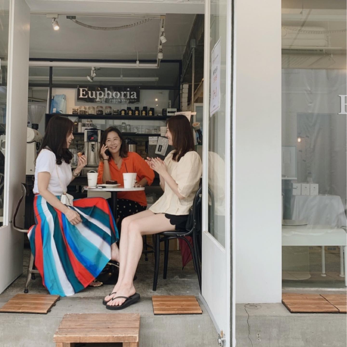 Son Tae-Yeong's feet