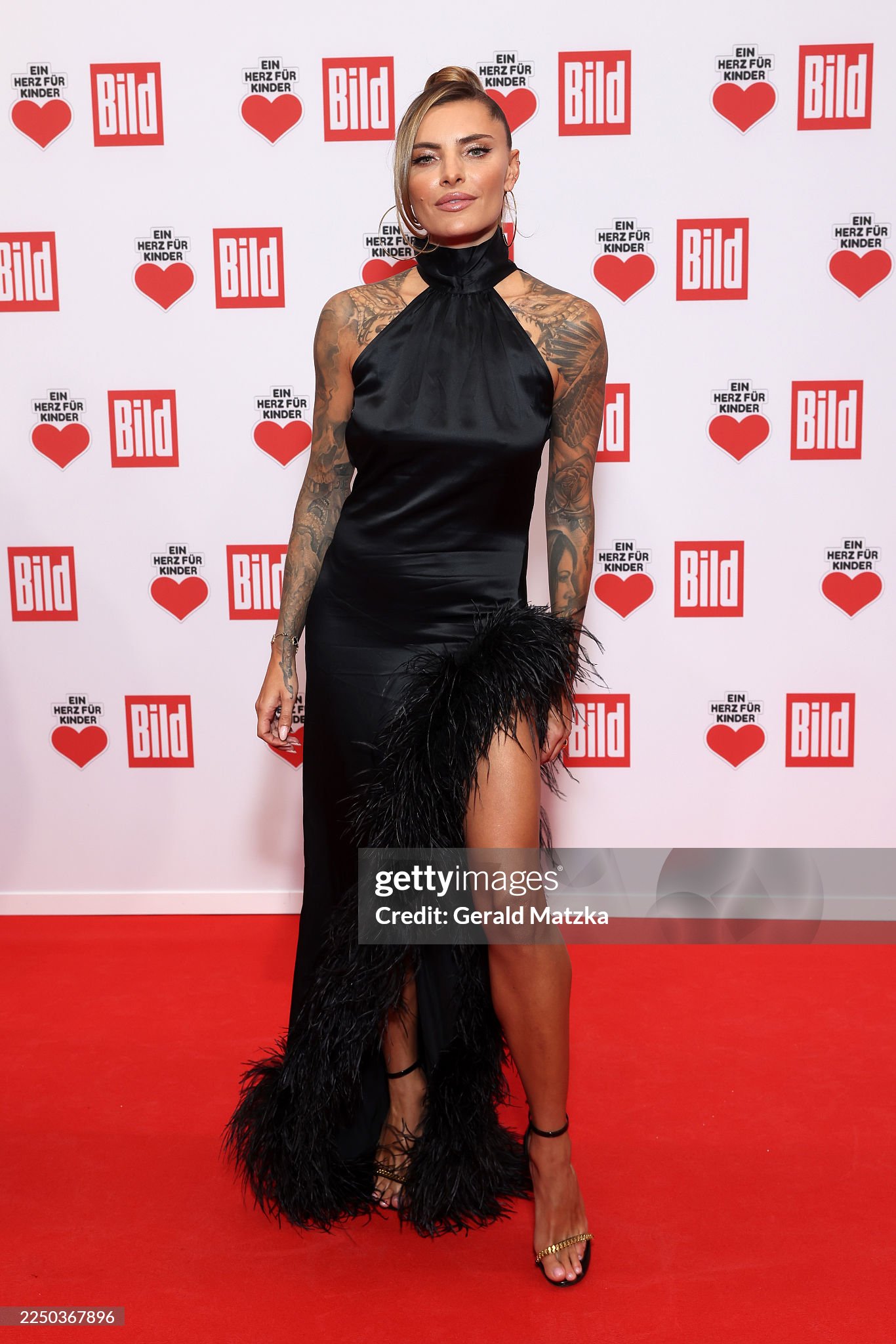 Sophia Thomalla's feet