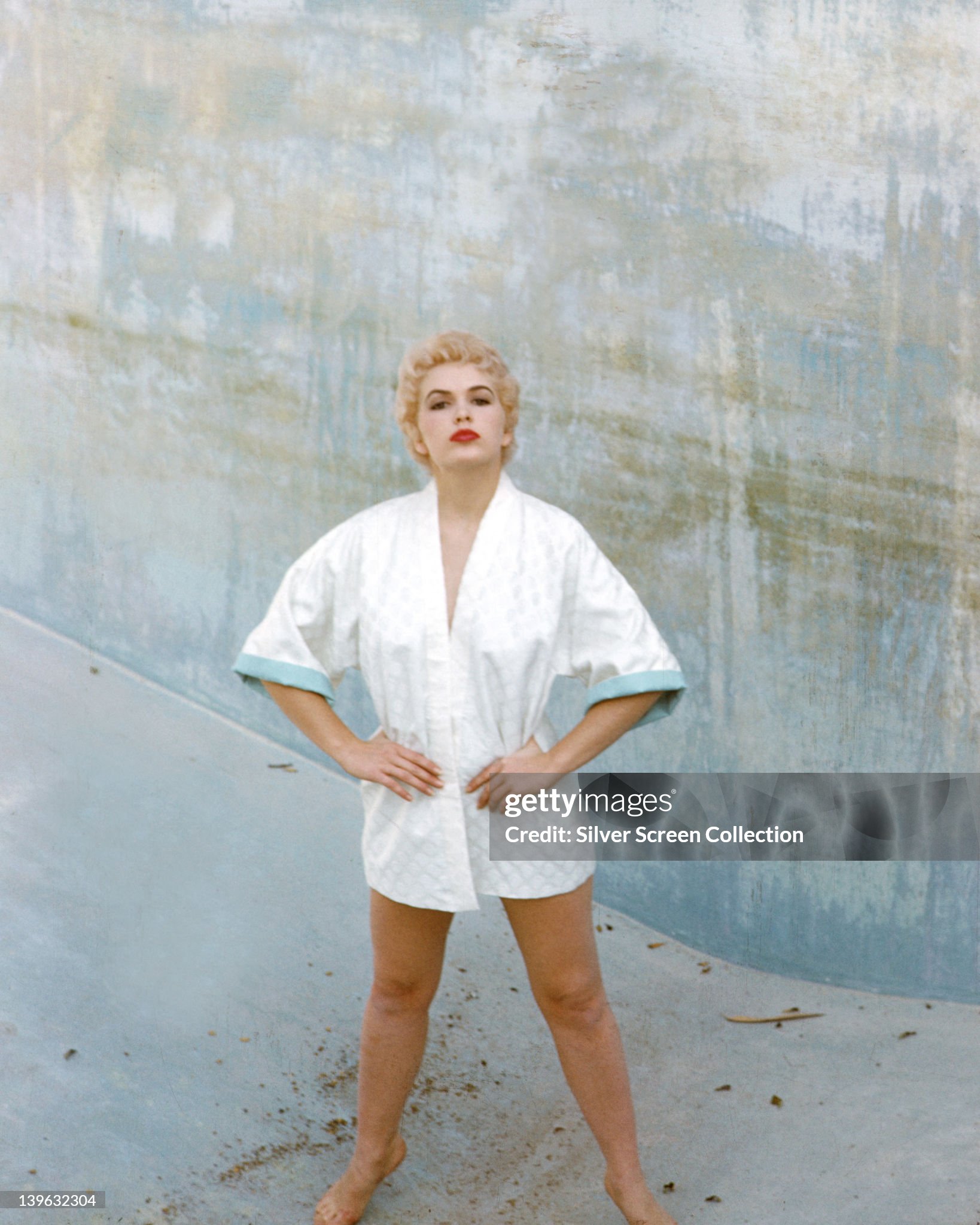 Stella Stevens's feet
