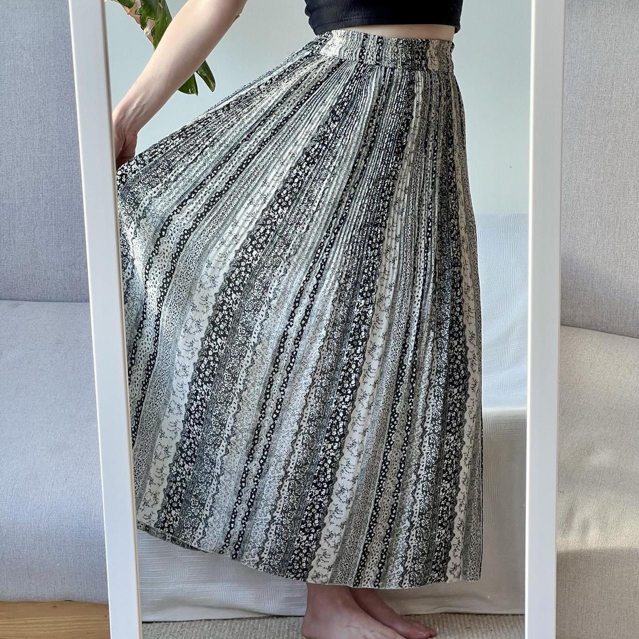 Stephanie King's feet