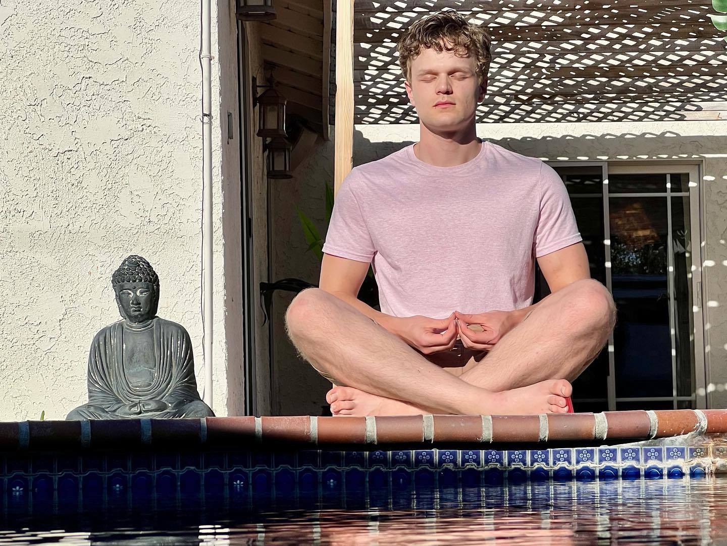 Sullivan Marsters's feet