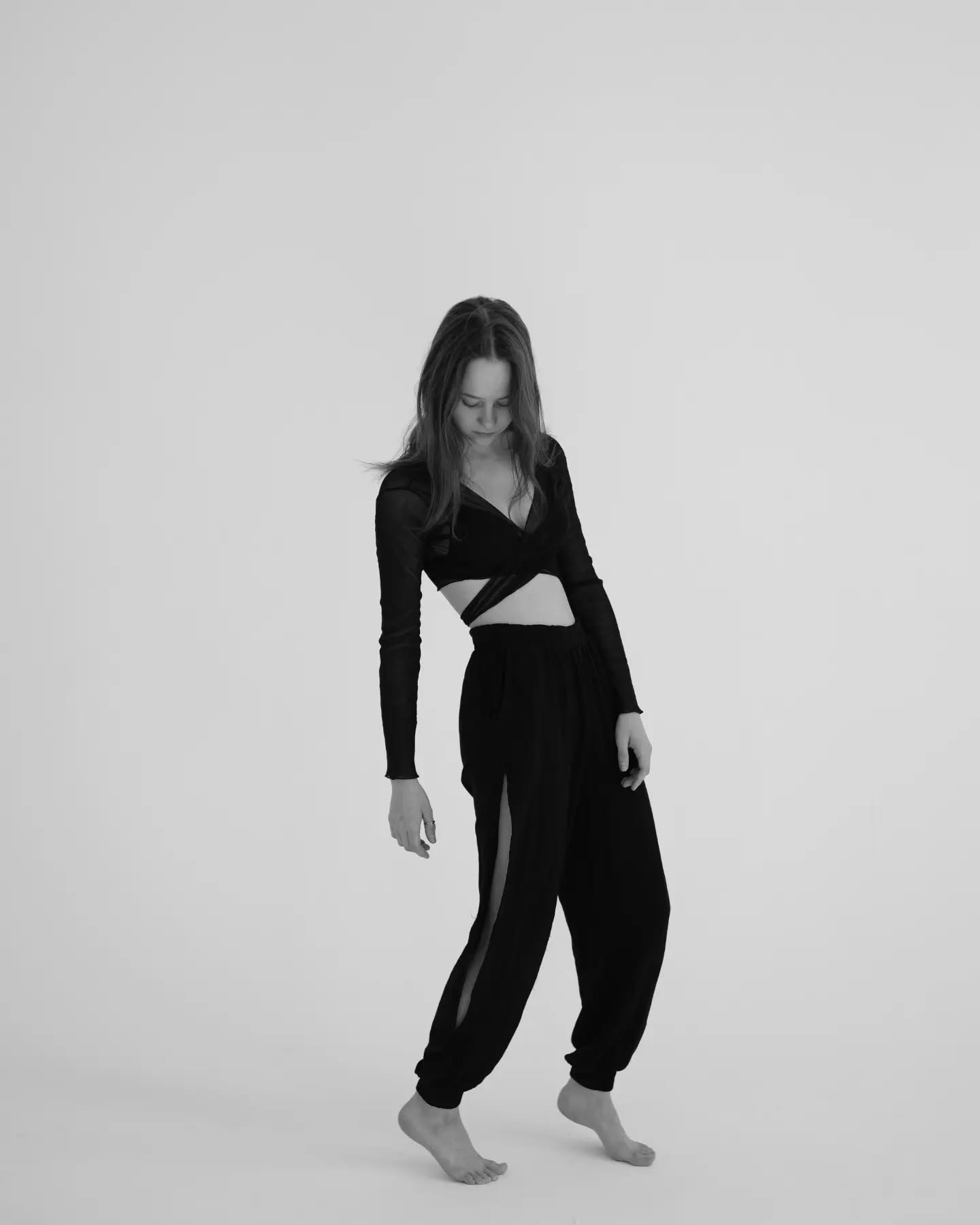 Taisya Kalinina's feet
