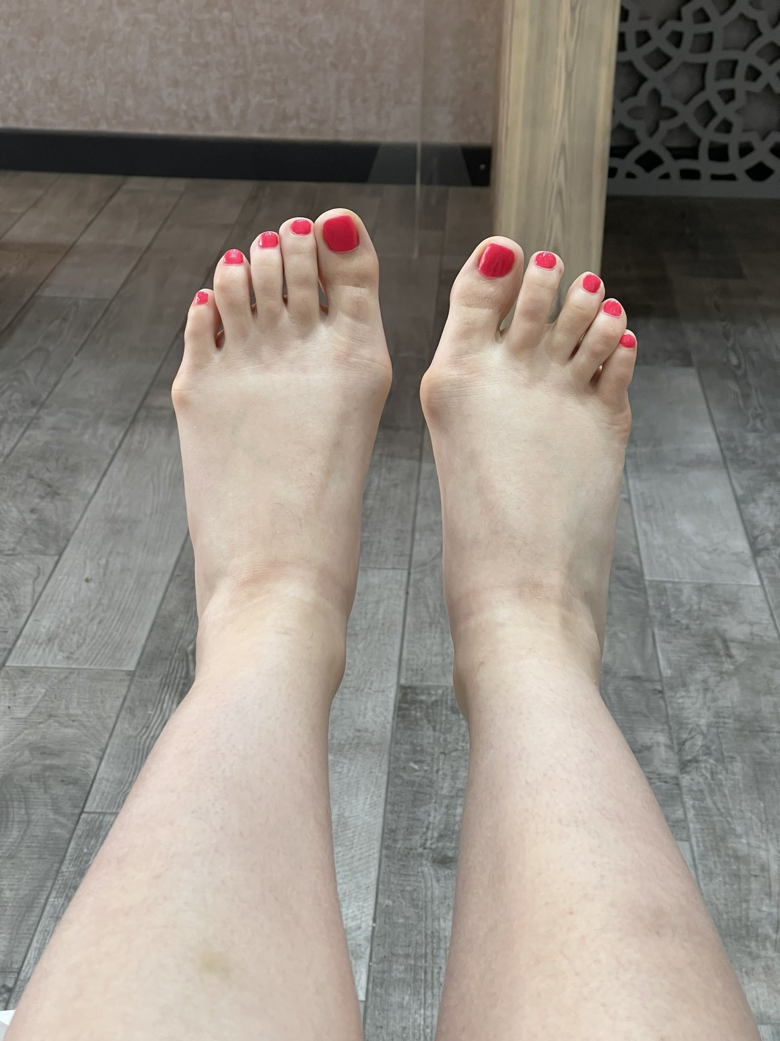 Tamsin Riley's feet