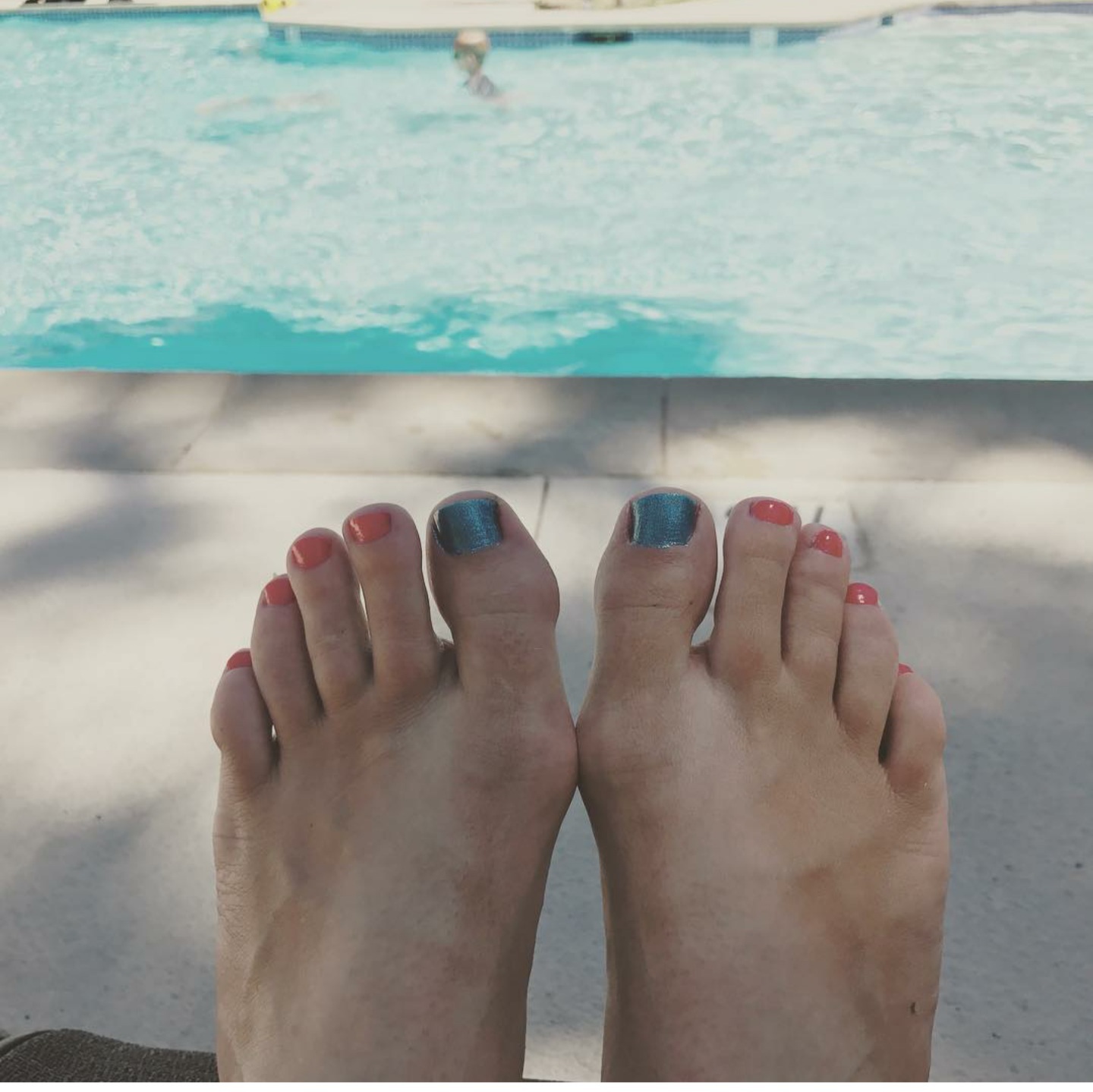 Tara Killian's feet
