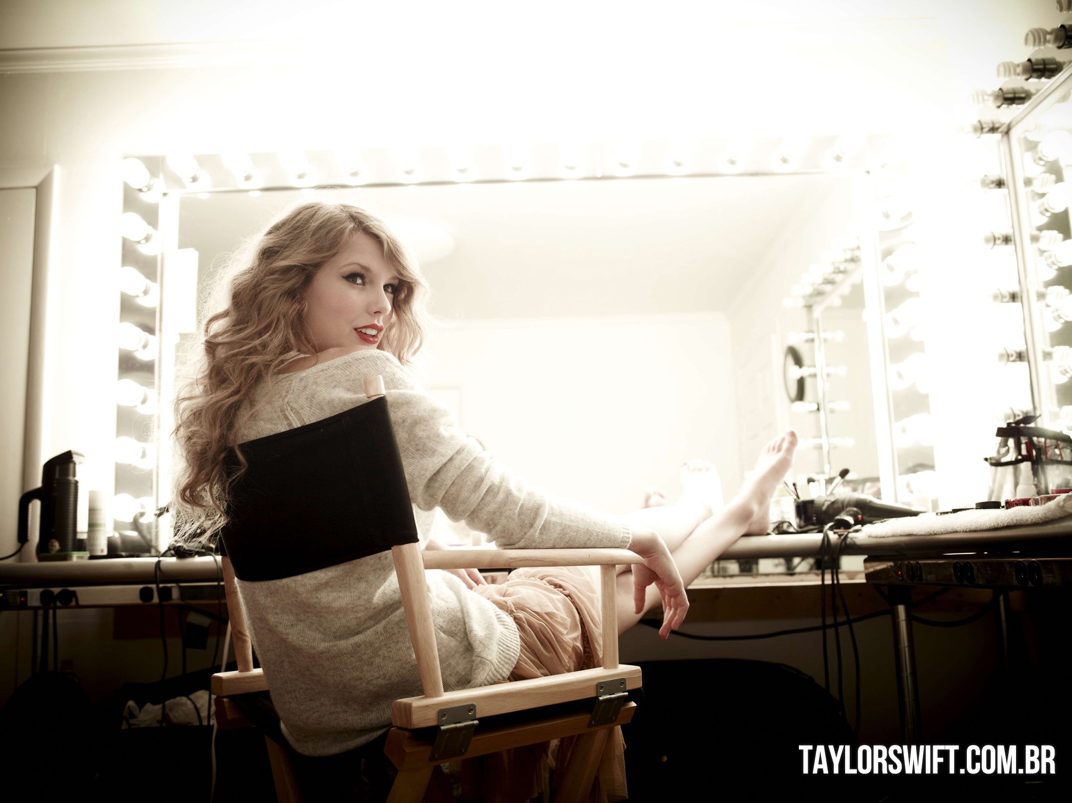 Taylor Swift's Feet