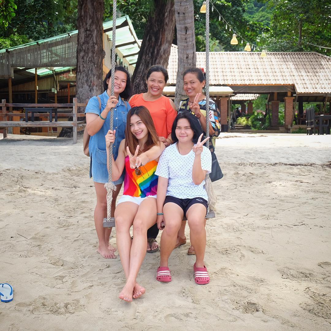 Thatdao Nuekjang's feet