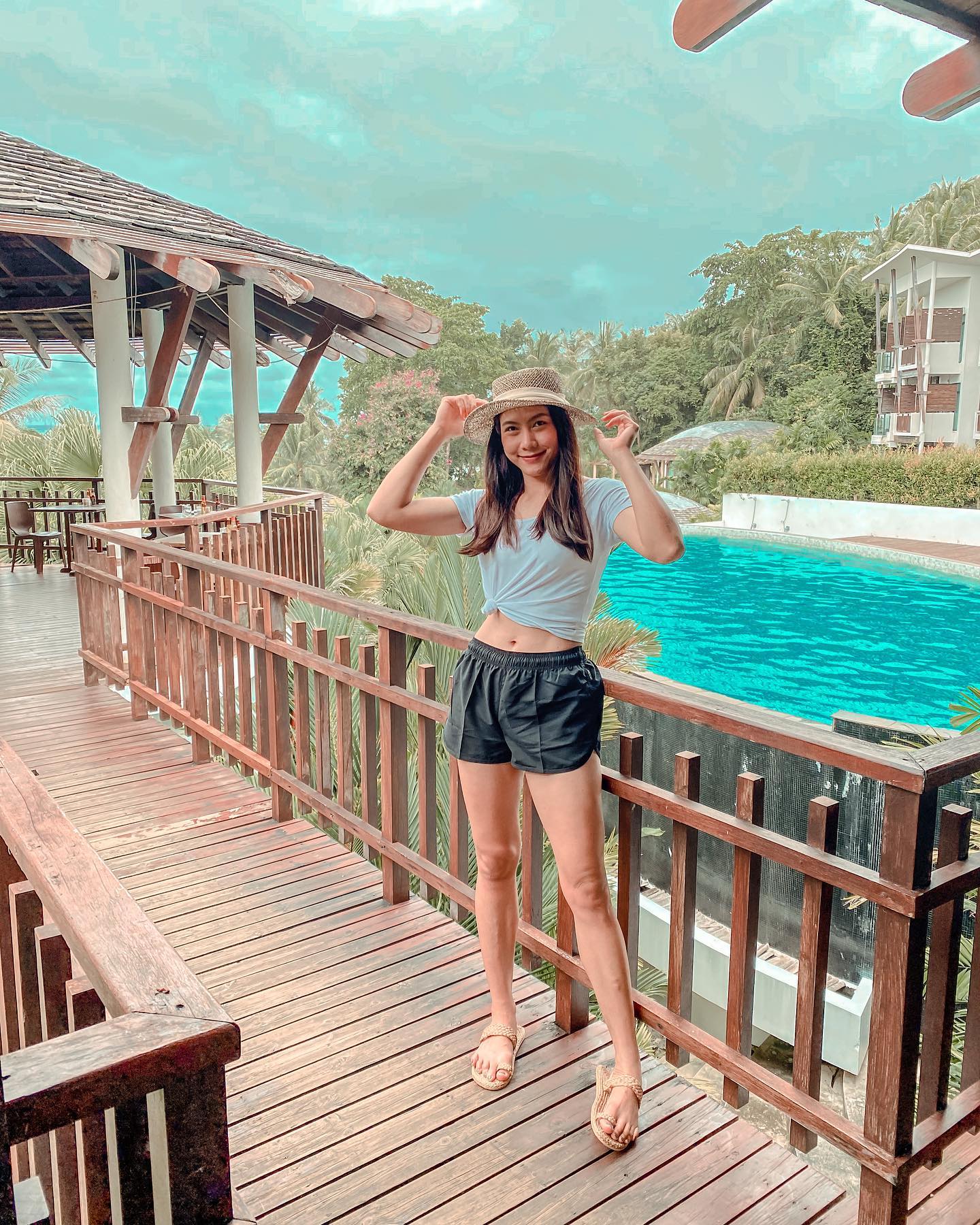 Thatdao Nuekjang's feet