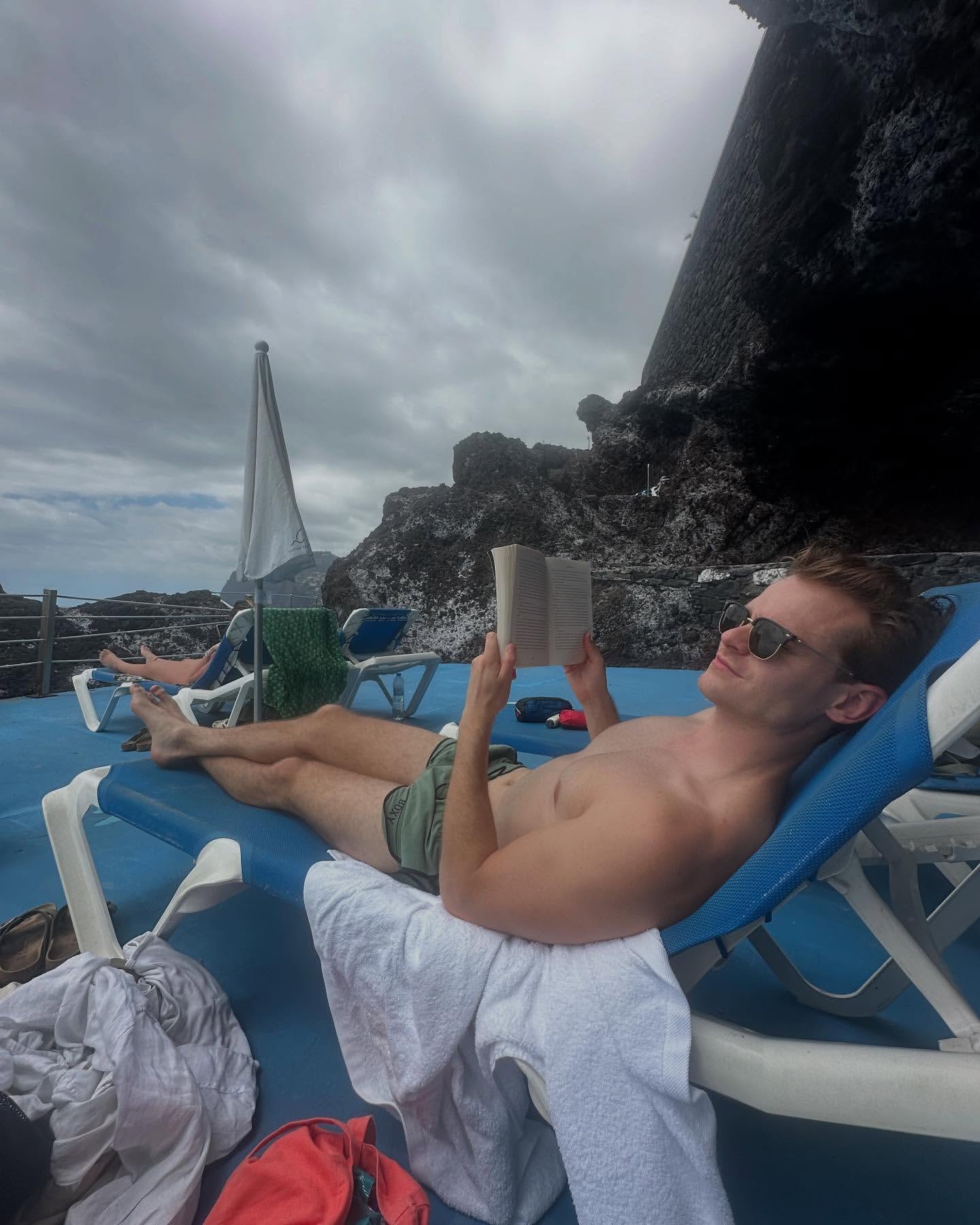 Theo Walker's feet