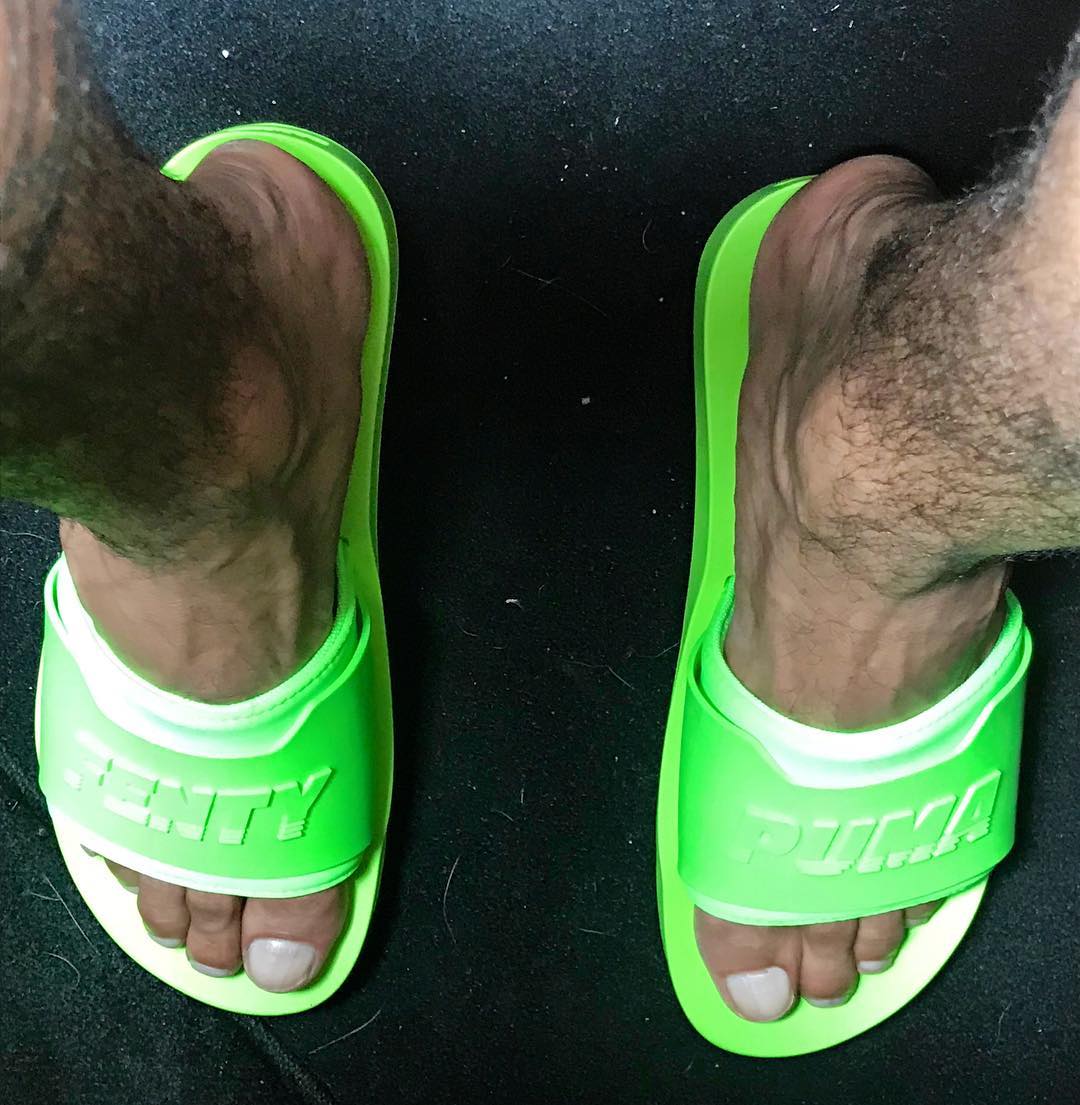 Tony Orion's feet